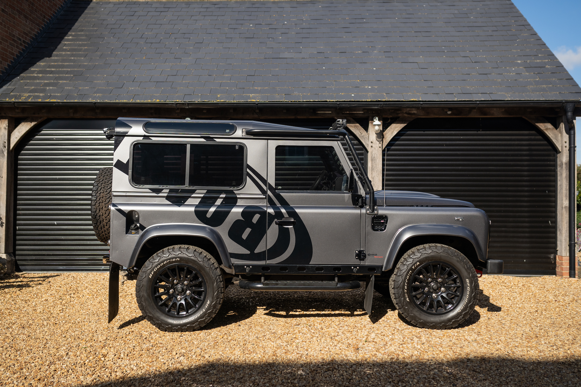 2014 LAND ROVER DEFENDER 90 XS STATION WAGON - 'BOWLER'