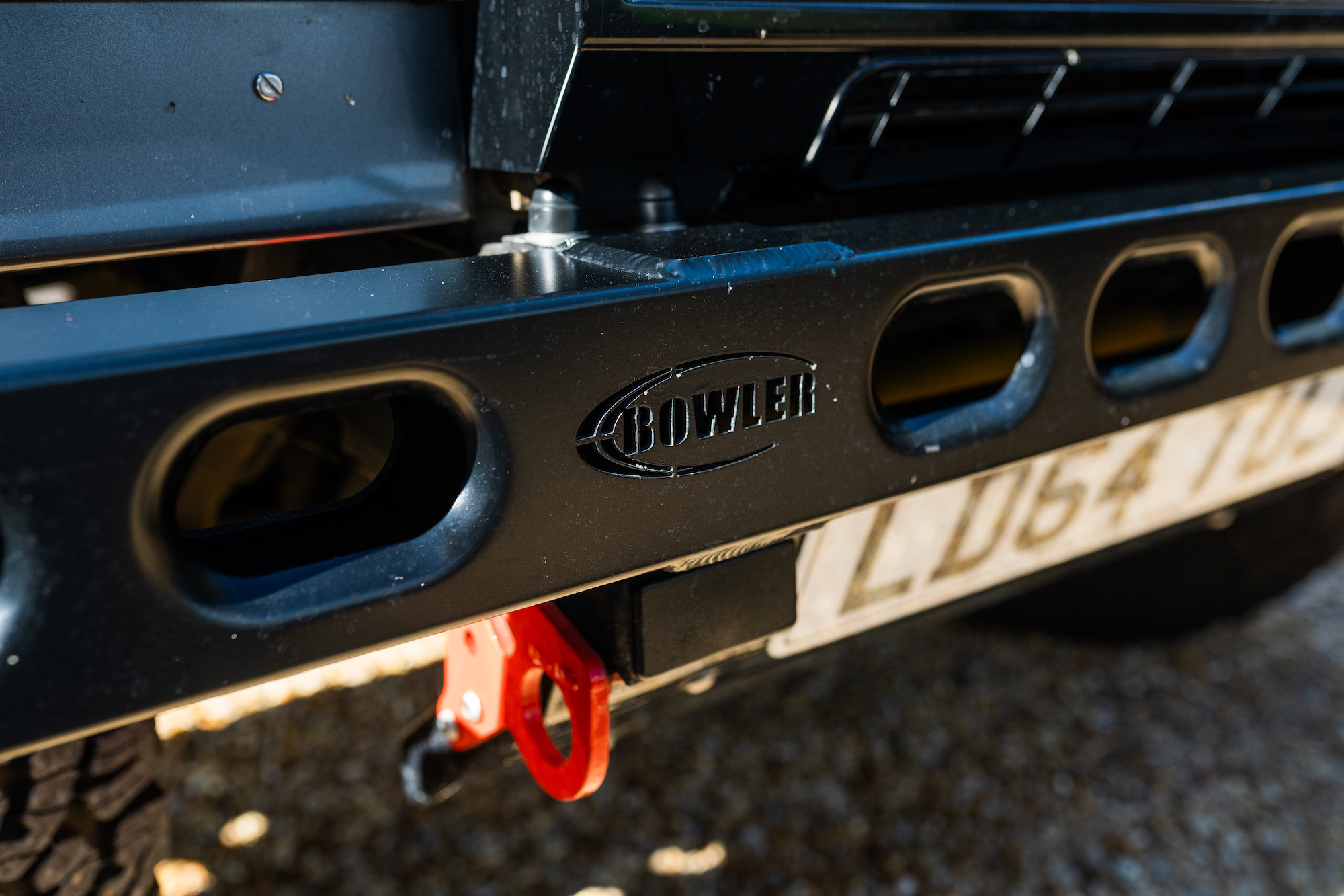 2014 LAND ROVER DEFENDER 90 XS STATION WAGON - 'BOWLER'