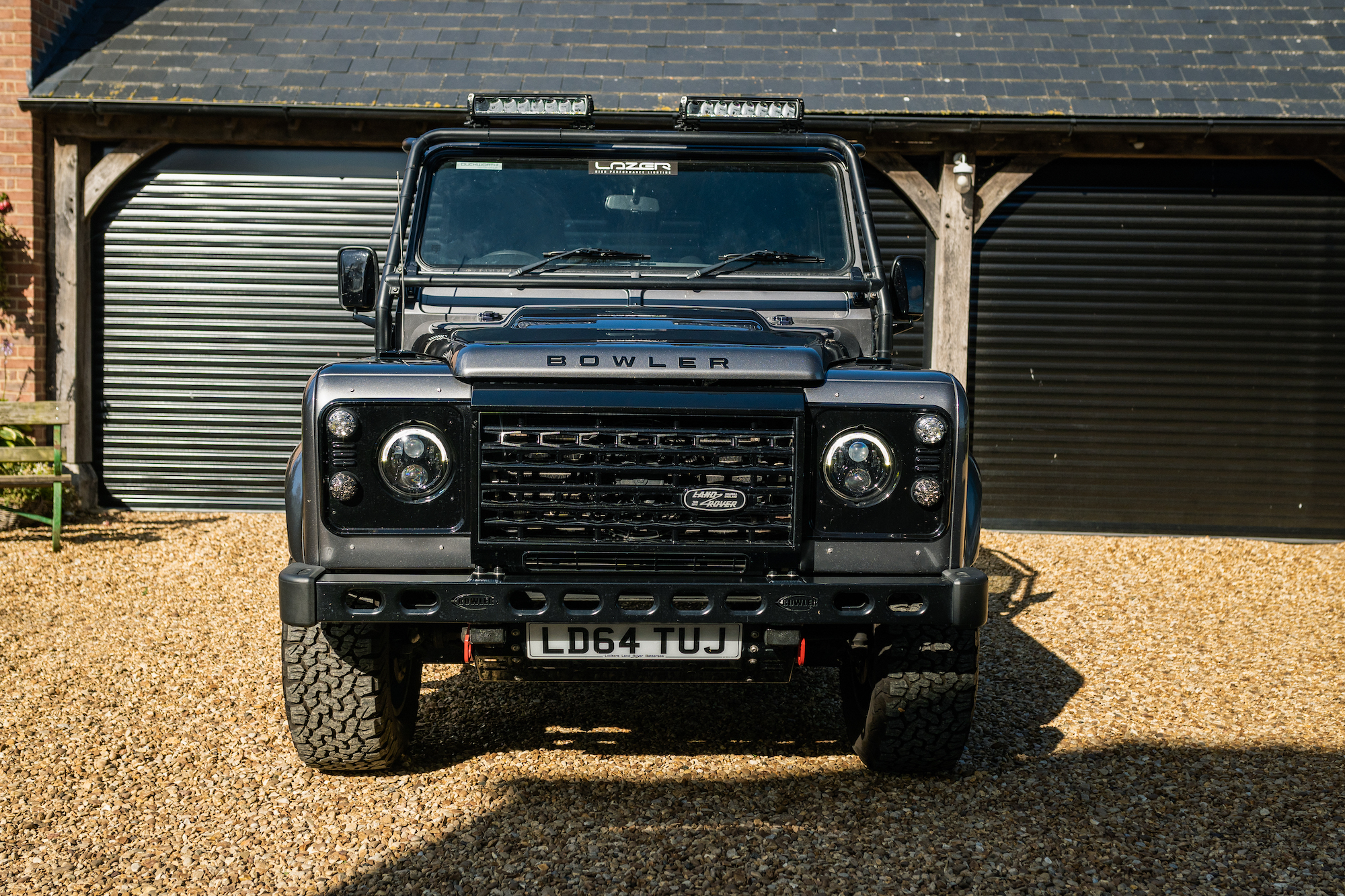 2014 LAND ROVER DEFENDER 90 XS STATION WAGON - 'BOWLER'
