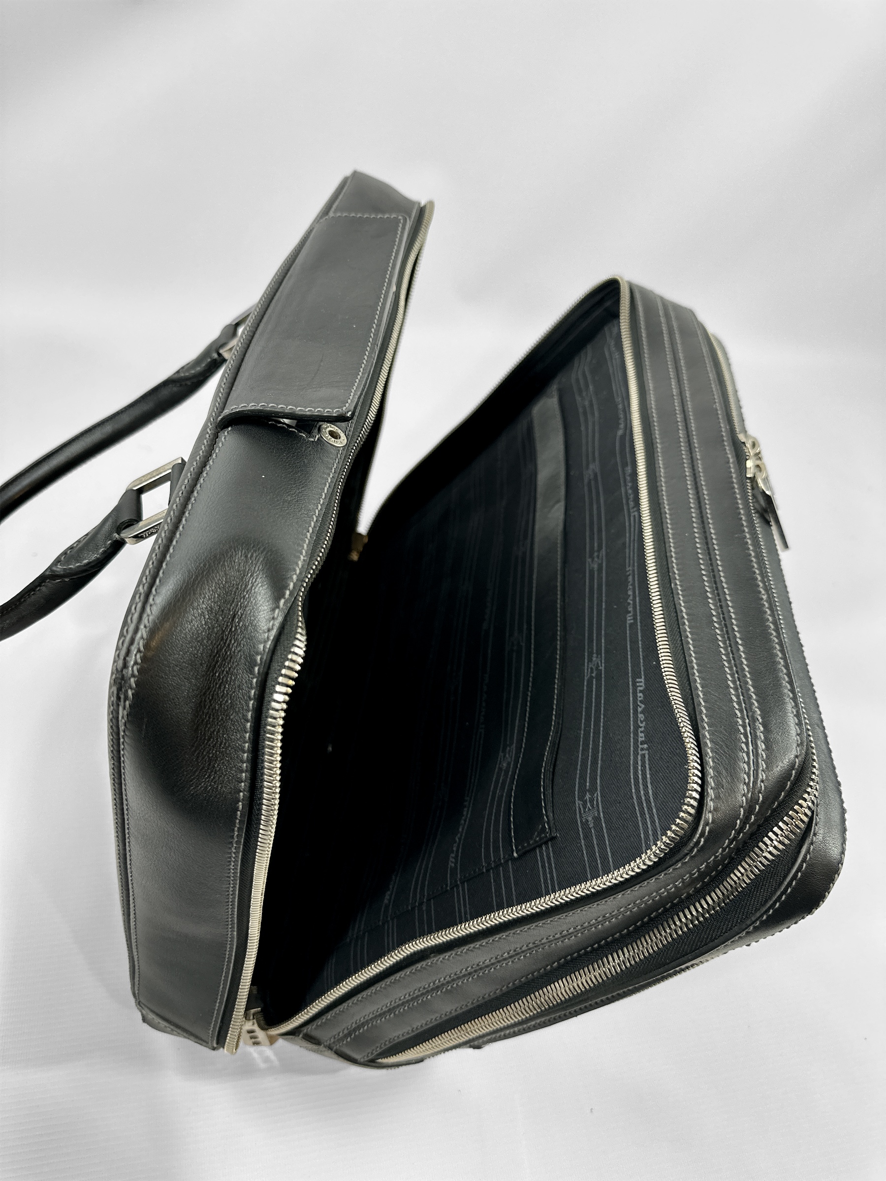 MASERATI GRANTURISMO LUGGAGE SET