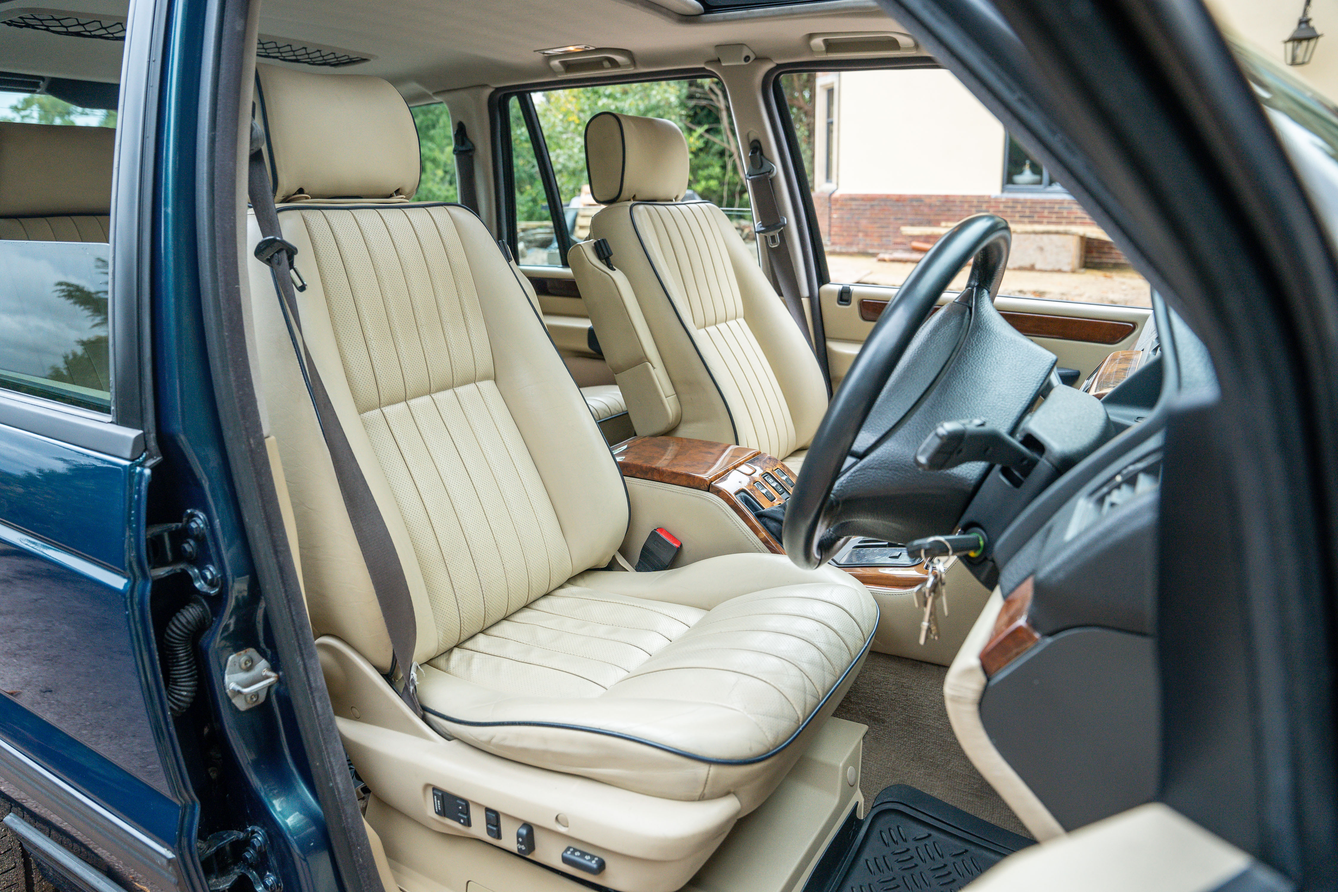 1998 RANGE ROVER (P38) 4.6 VOGUE '50TH ANNIVERSARY'