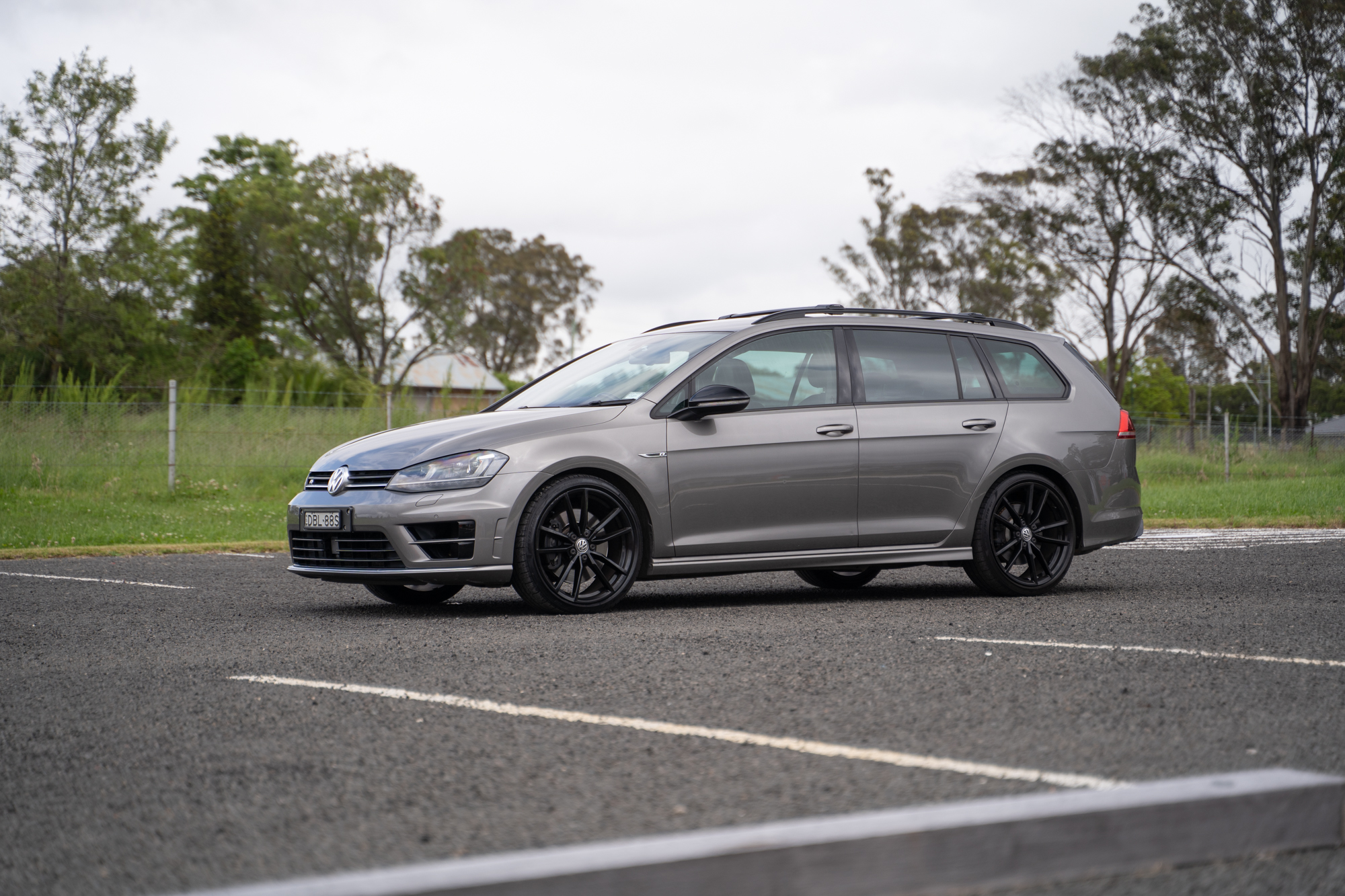 2015 VOLKSWAGEN GOLF R ESTATE - WOLFSBURG EDITION