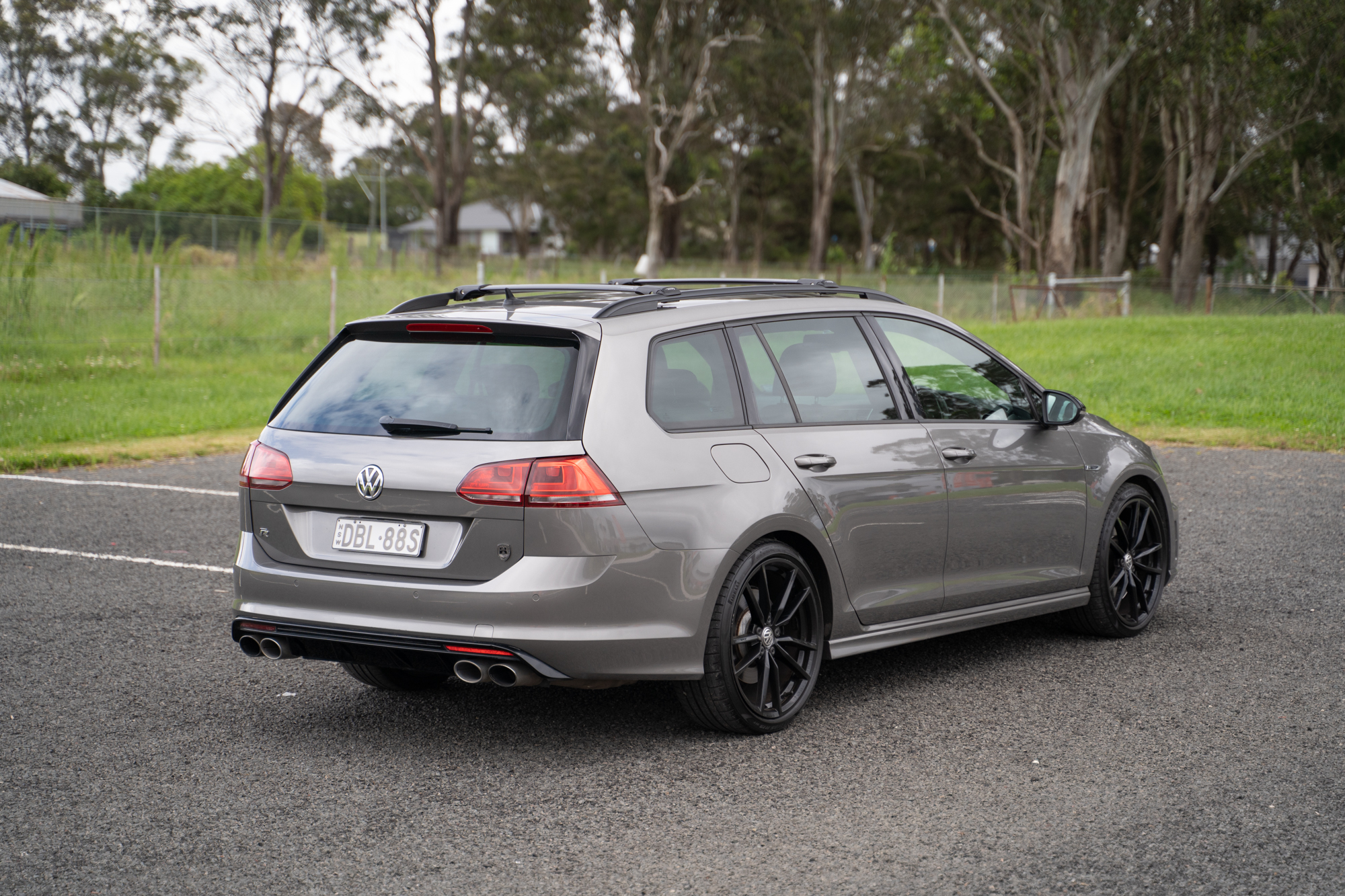 2015 VOLKSWAGEN GOLF R ESTATE - WOLFSBURG EDITION