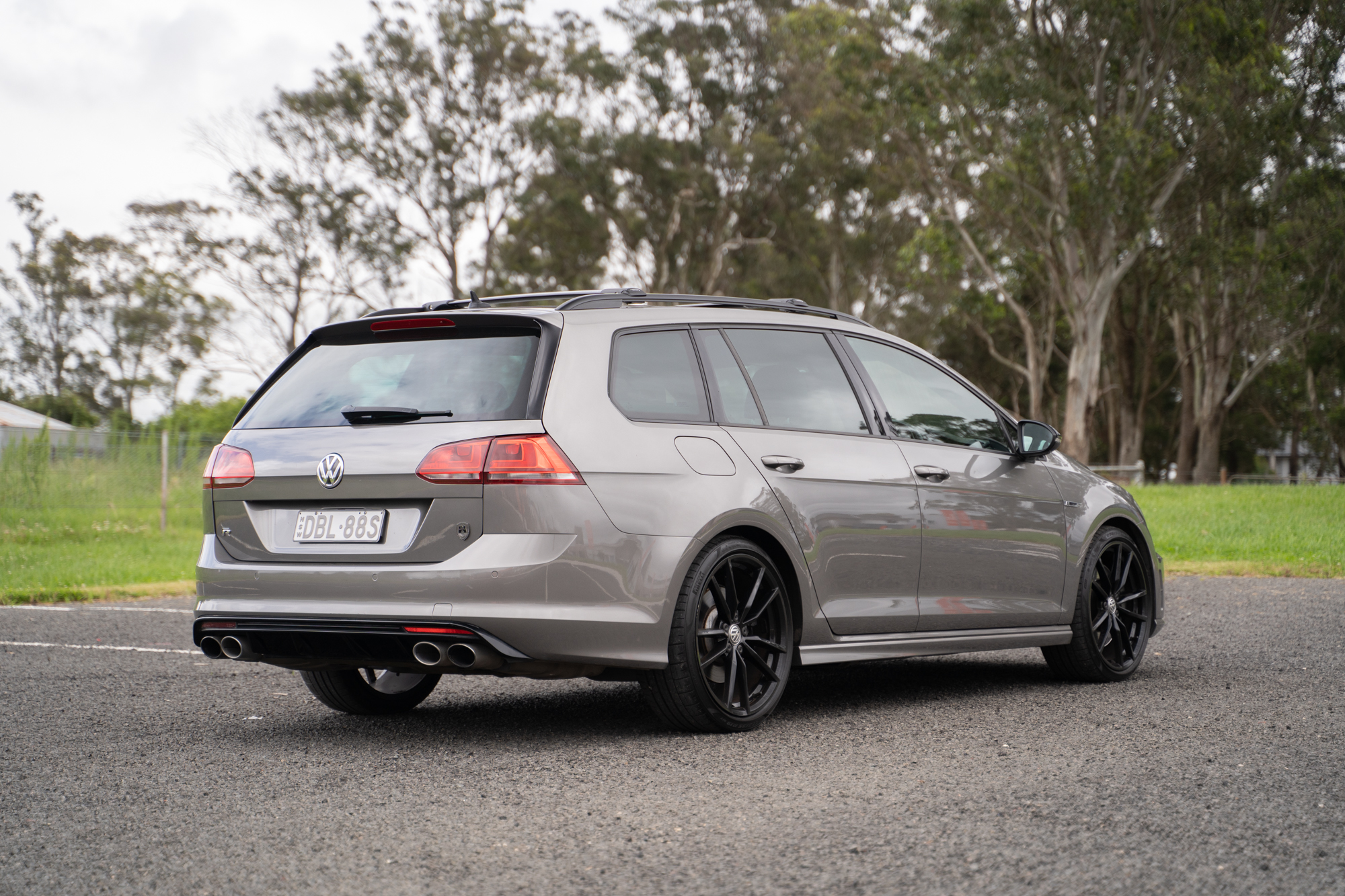 2015 VOLKSWAGEN GOLF R ESTATE - WOLFSBURG EDITION
