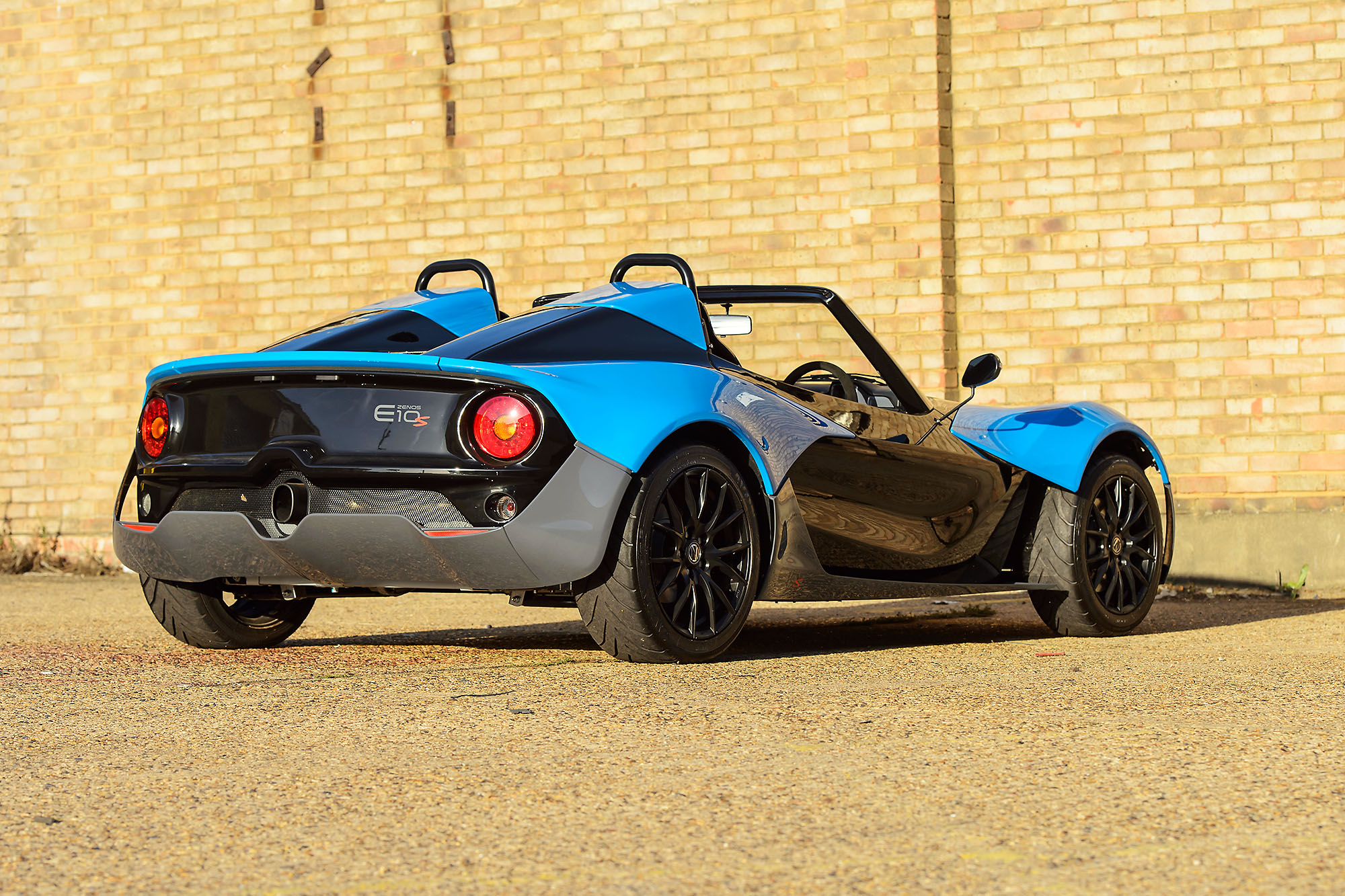 2015 ZENOS E10 S TRACK PACK - 78 MILES