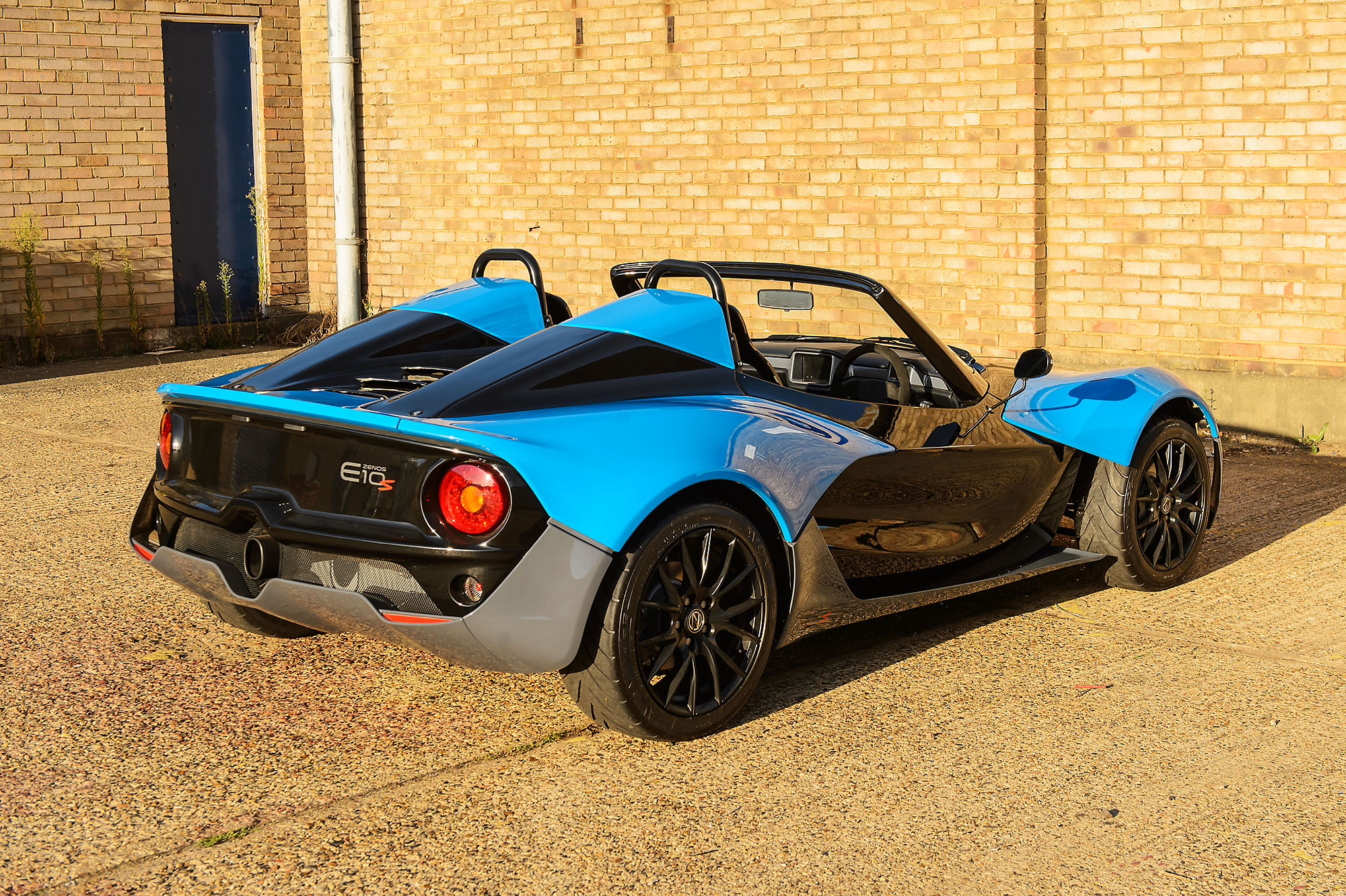 2015 ZENOS E10 S TRACK PACK - 78 MILES