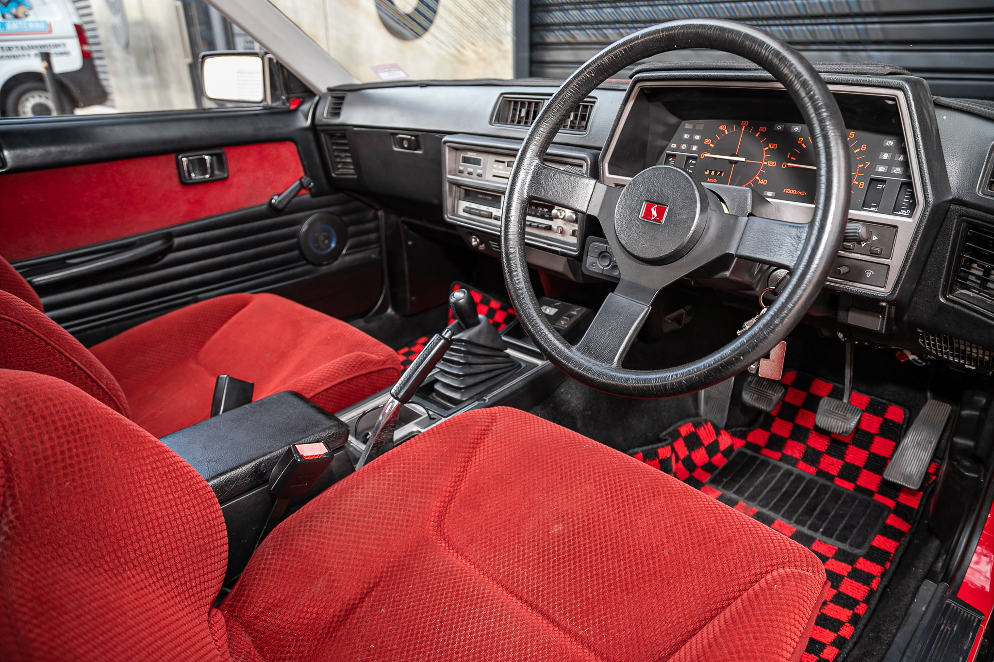 1983 NISSAN SKYLINE (DR30) 2000 TURBO RS