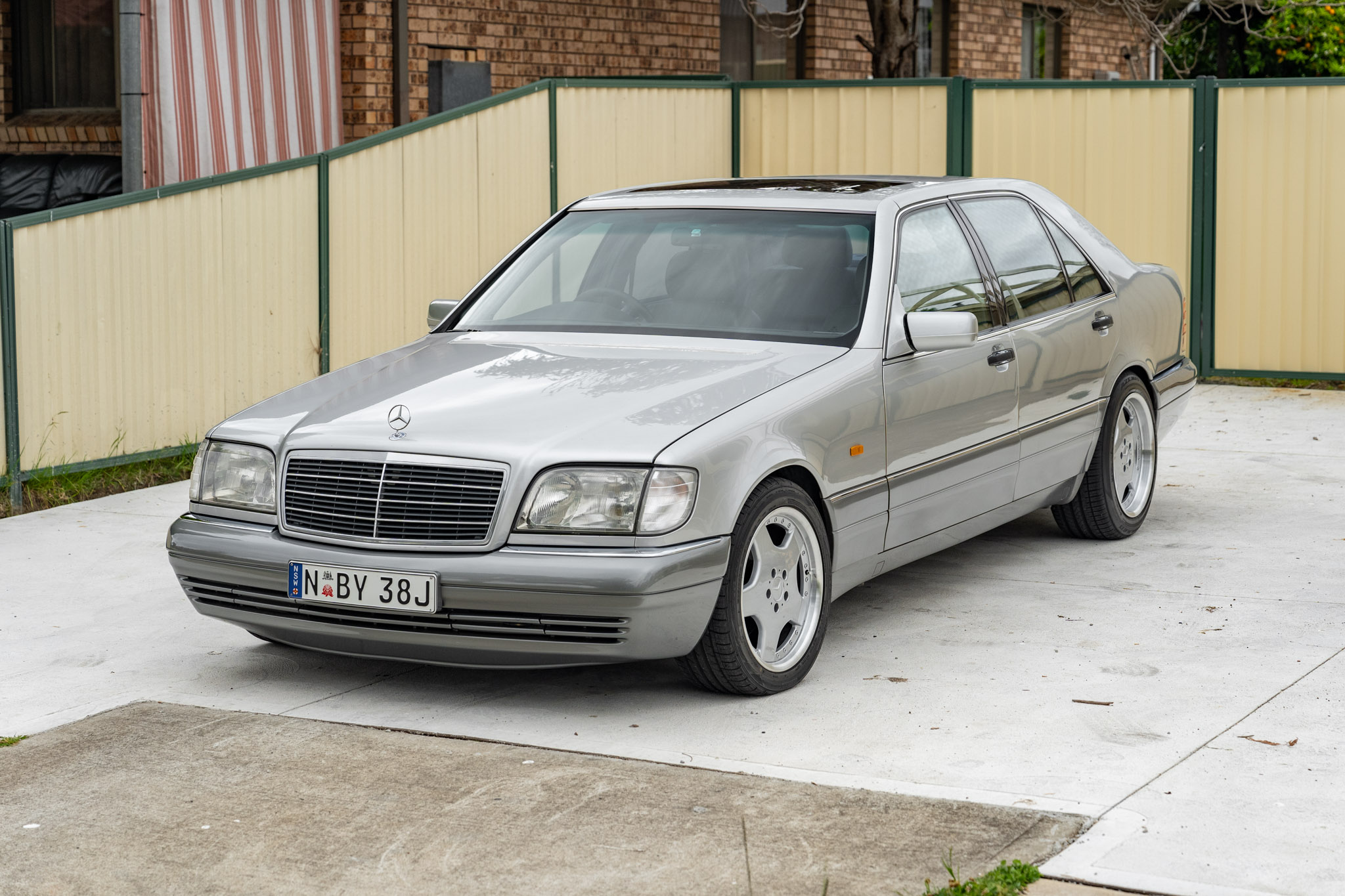 1996 MERCEDES-BENZ (W140) S500