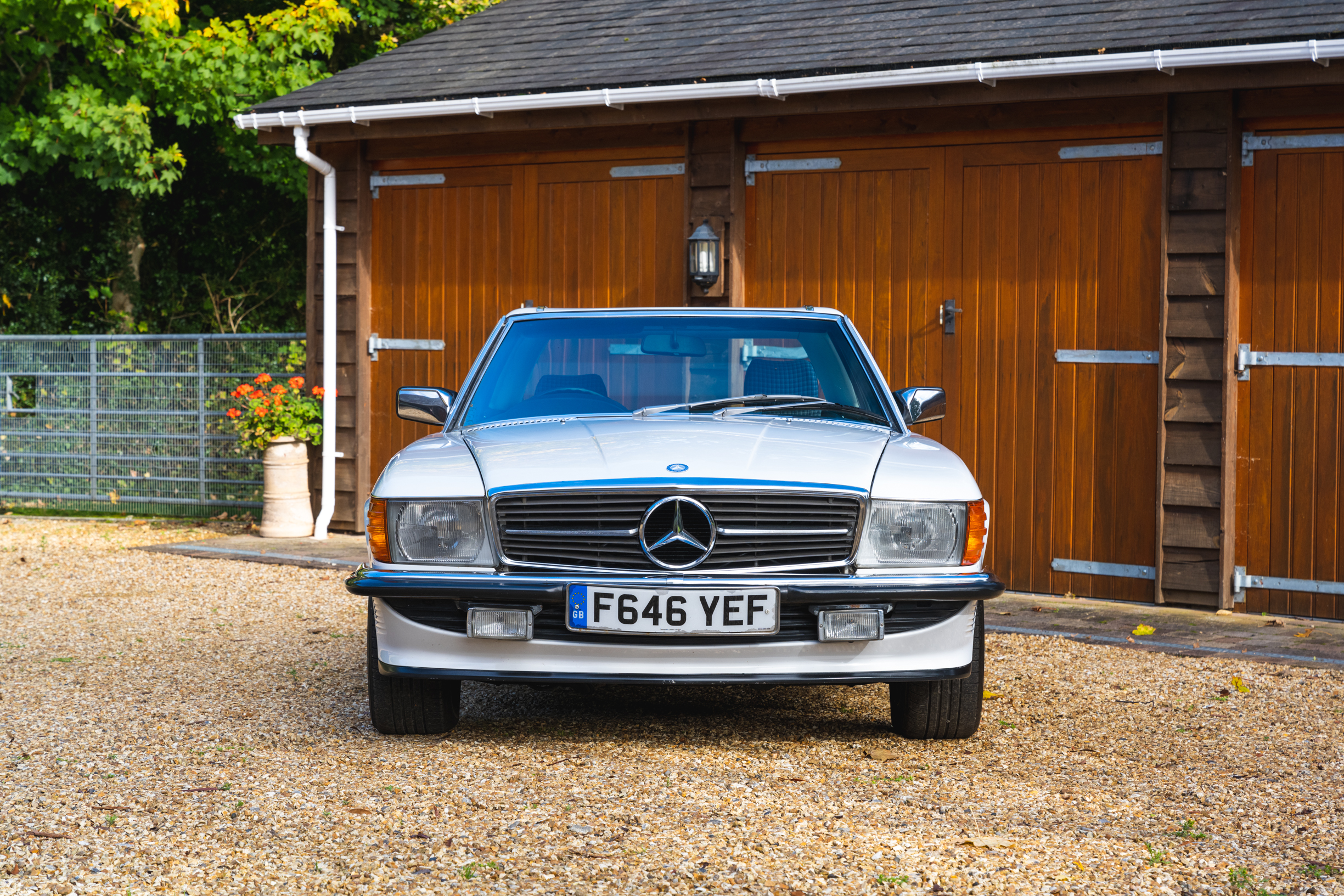 1988 MERCEDES-BENZ (R107) 300 SL for sale by auction in Burley ...