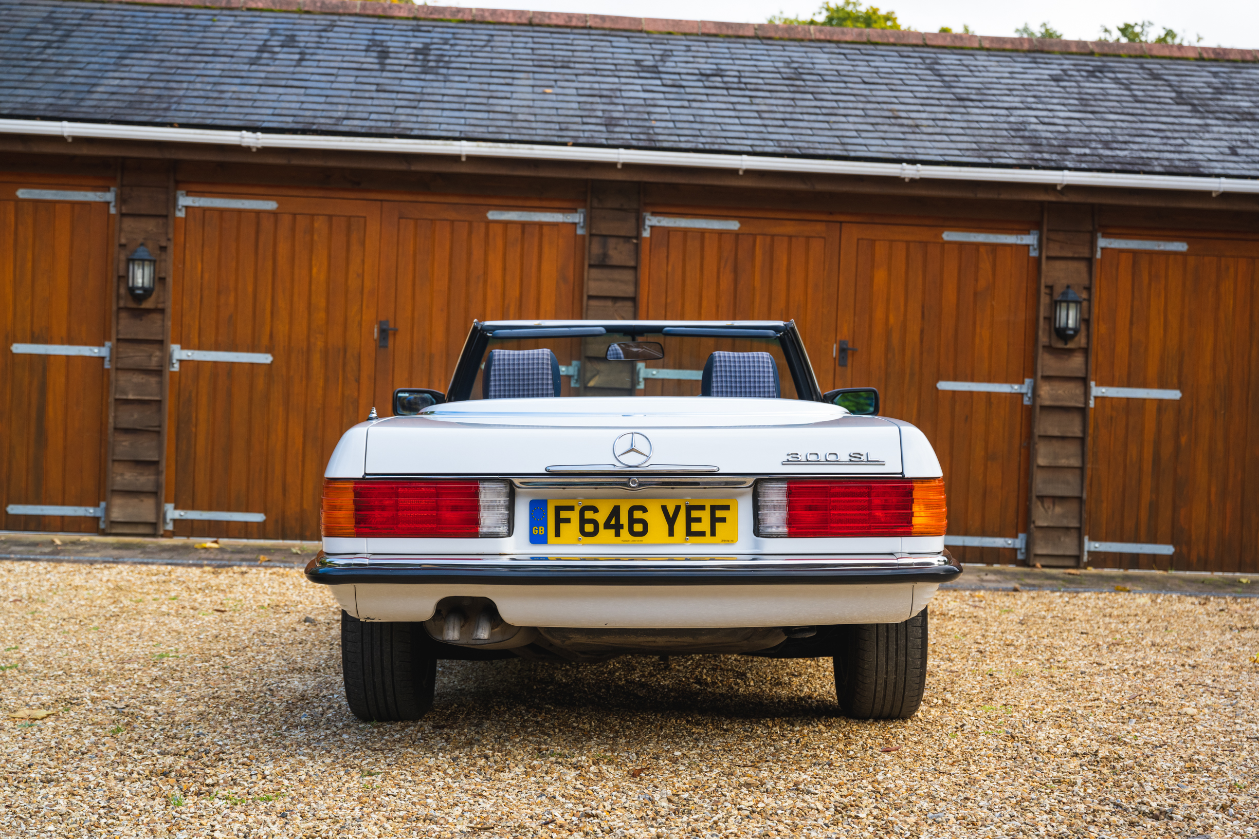 1988 MERCEDES-BENZ (R107) 300 SL for sale by auction in Burley ...