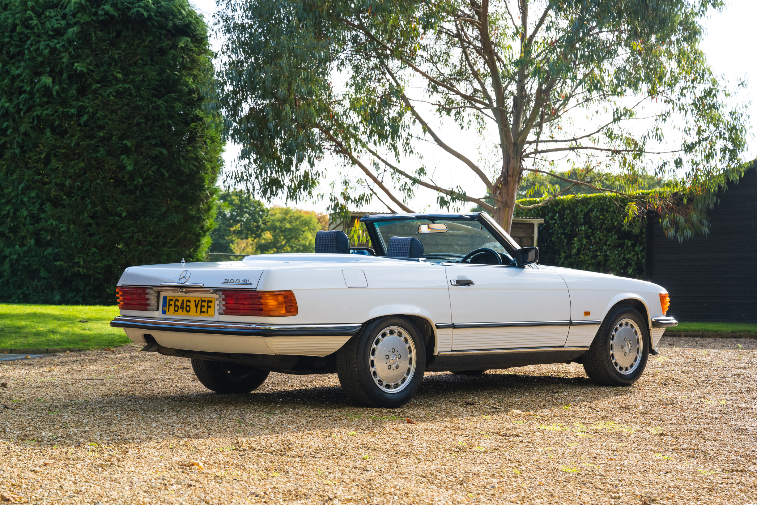 1988 MERCEDES-BENZ (R107) 300 SL for sale by auction in Burley ...