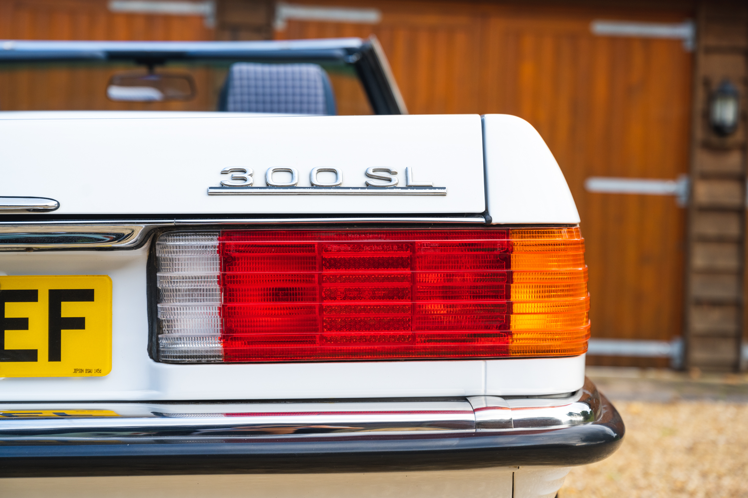 1988 MERCEDES-BENZ (R107) 300 SL for sale by auction in Burley ...