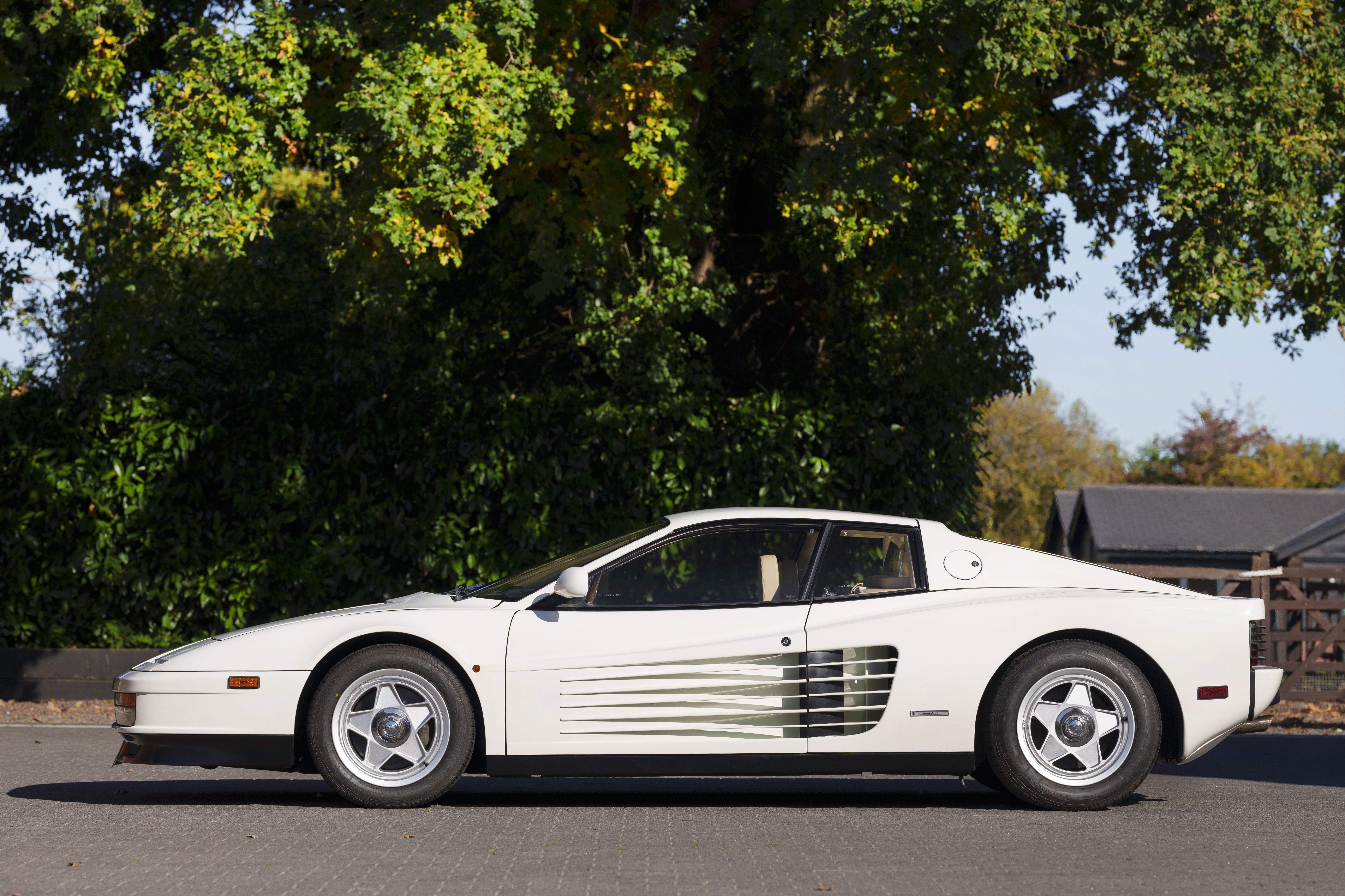 1988 FERRARI TESTAROSSA ‘MONODADO’ for sale by auction in Chesham ...