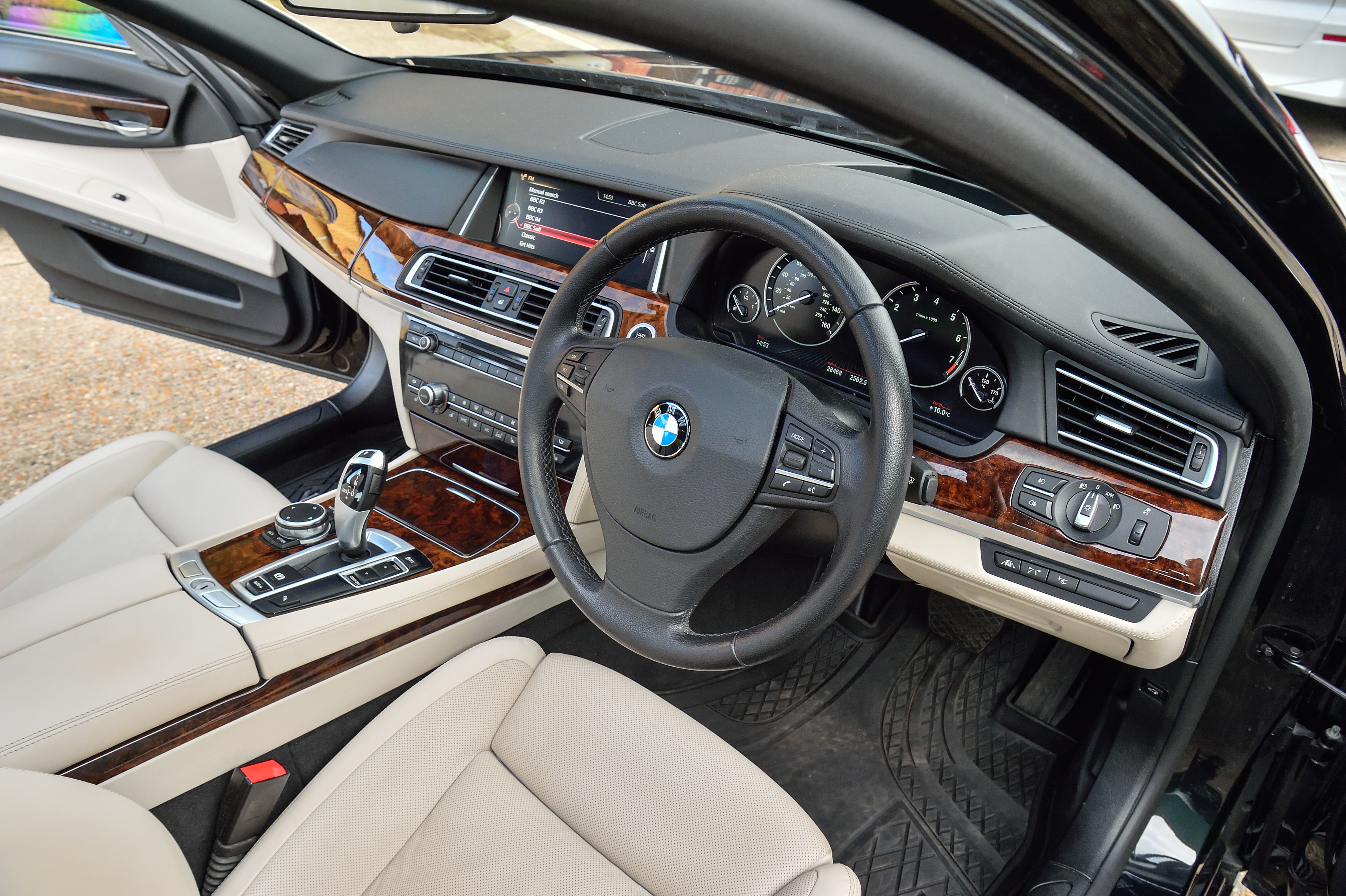 2014 BMW (F02) 760LI SE V12