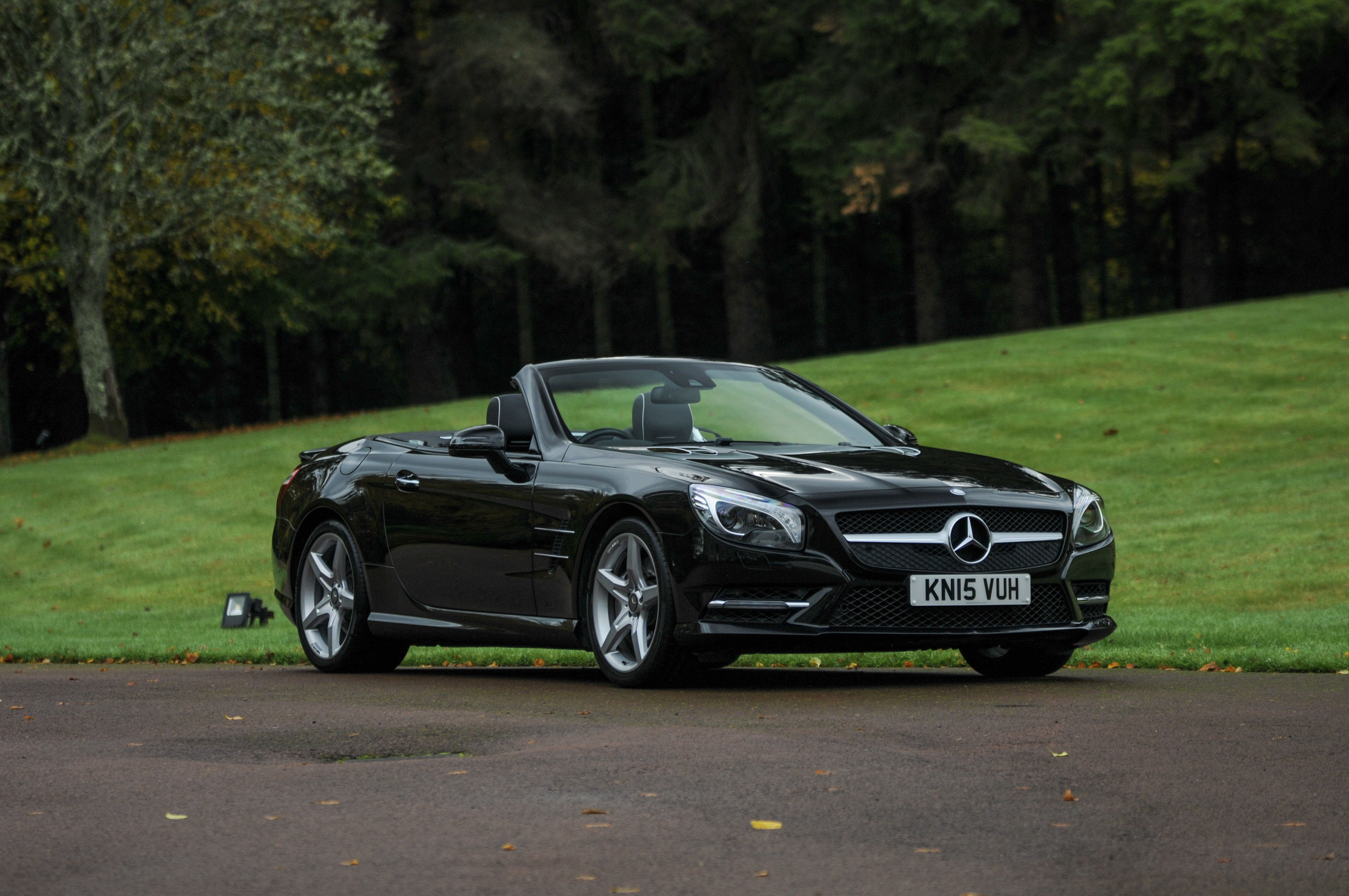 2015 MERCEDES-BENZ (R231) SL400 AMG SPORT - 25,500 MILES