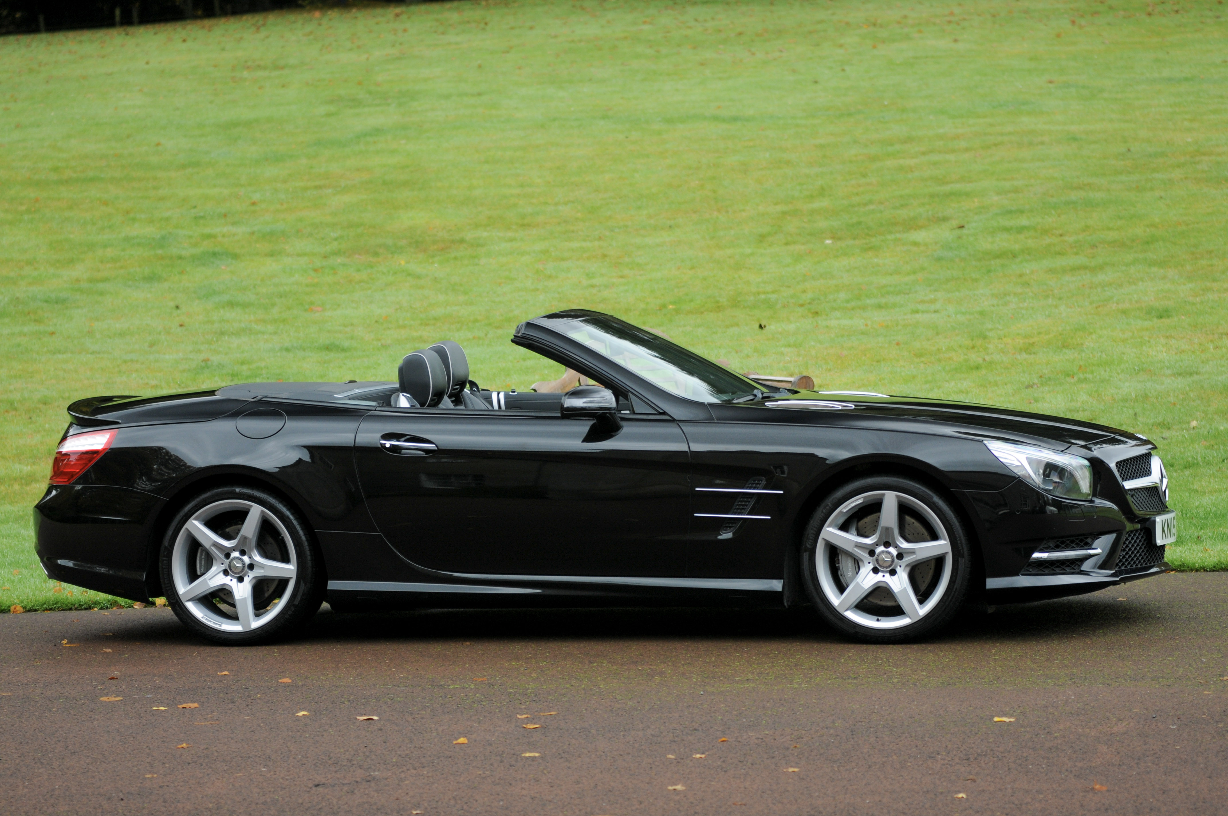 2015 MERCEDES-BENZ (R231) SL400 AMG SPORT - 25,500 MILES