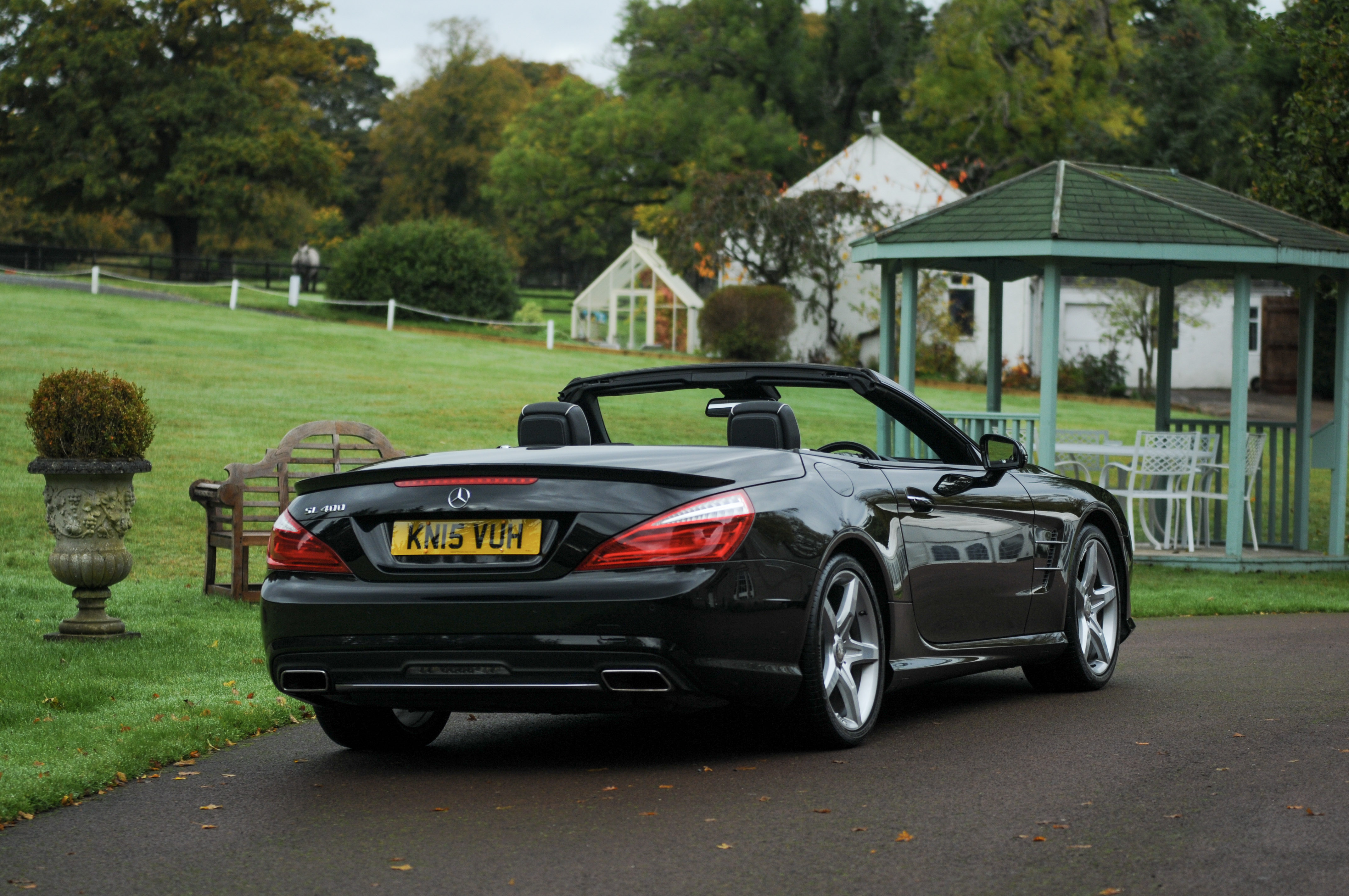 2015 MERCEDES-BENZ (R231) SL400 AMG SPORT - 25,500 MILES