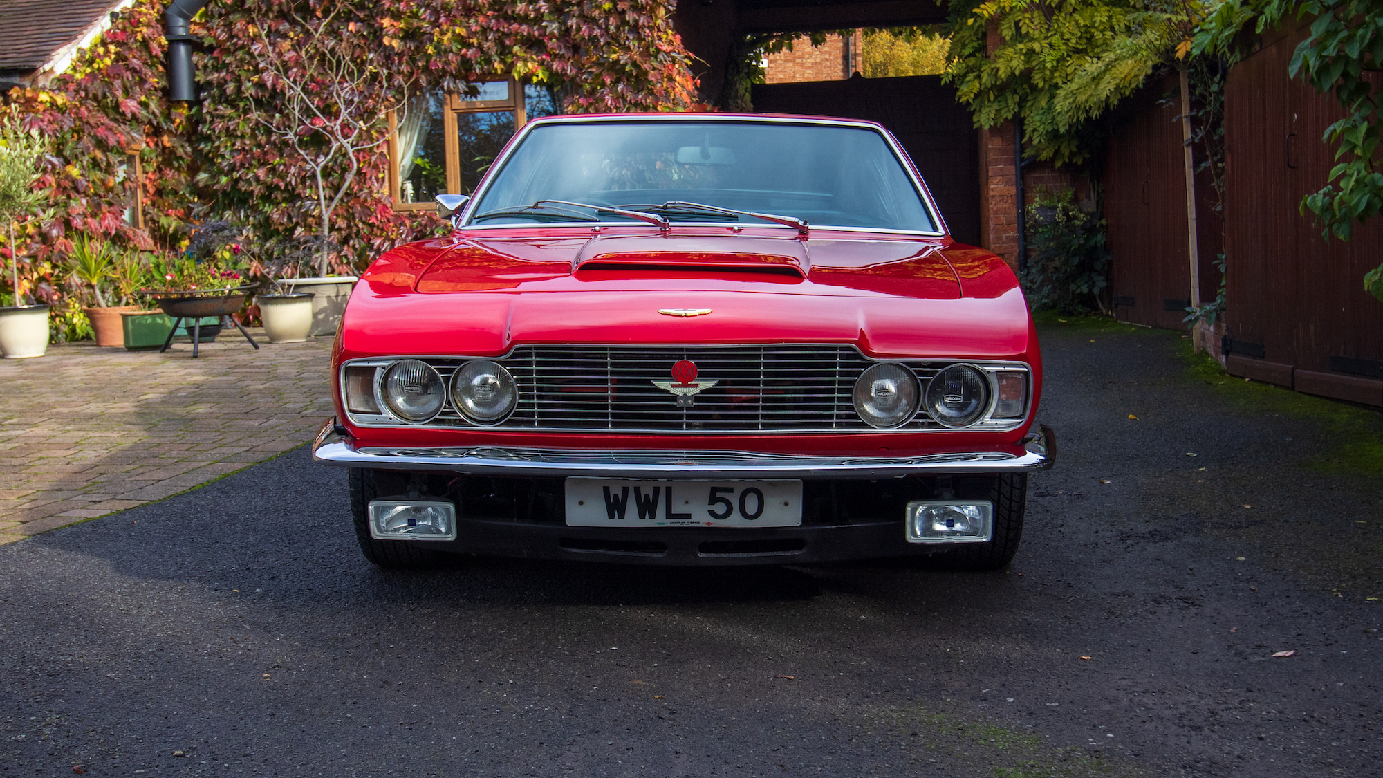 1971 ASTON MARTIN DBS V8