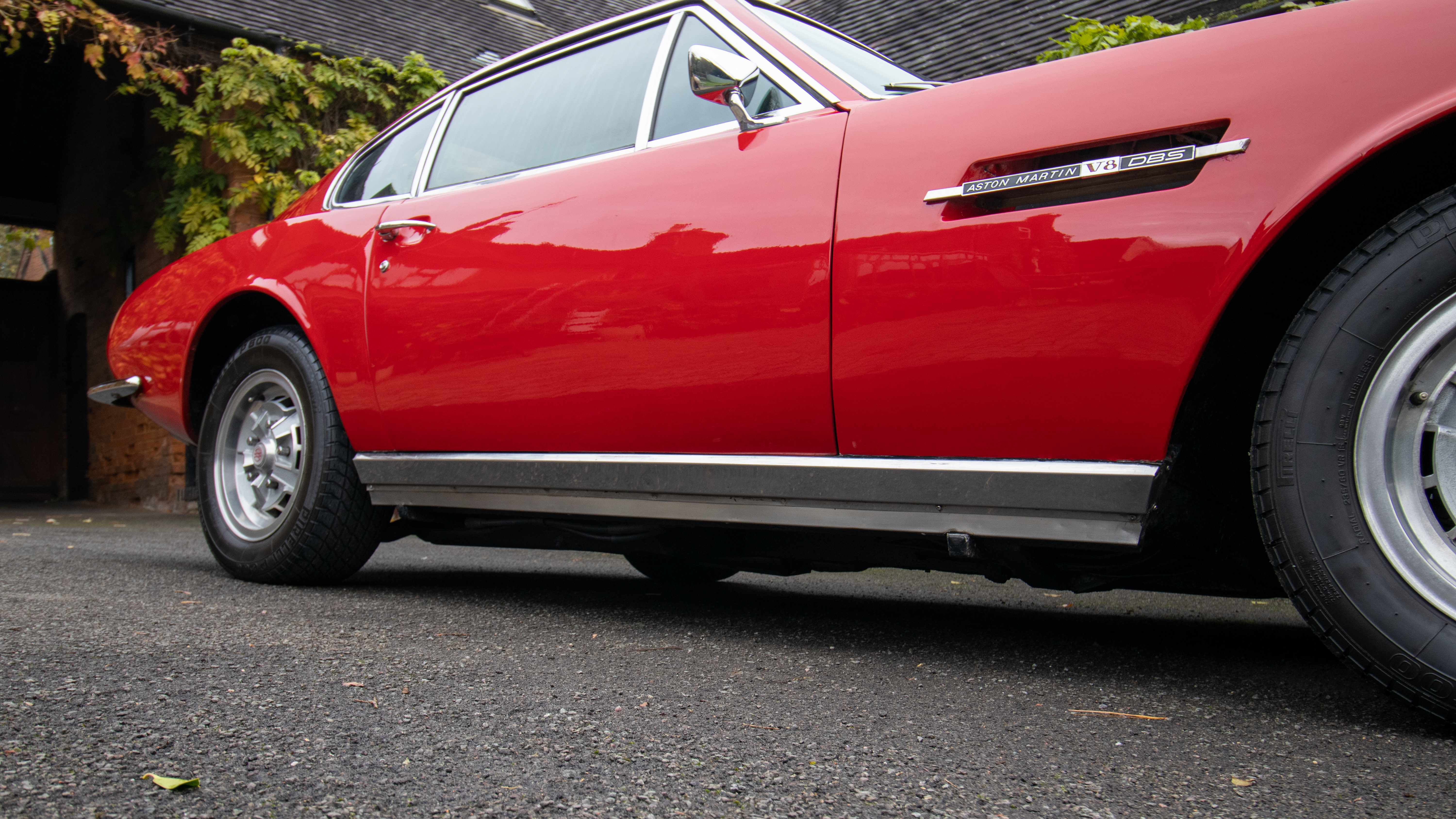 1971 ASTON MARTIN DBS V8