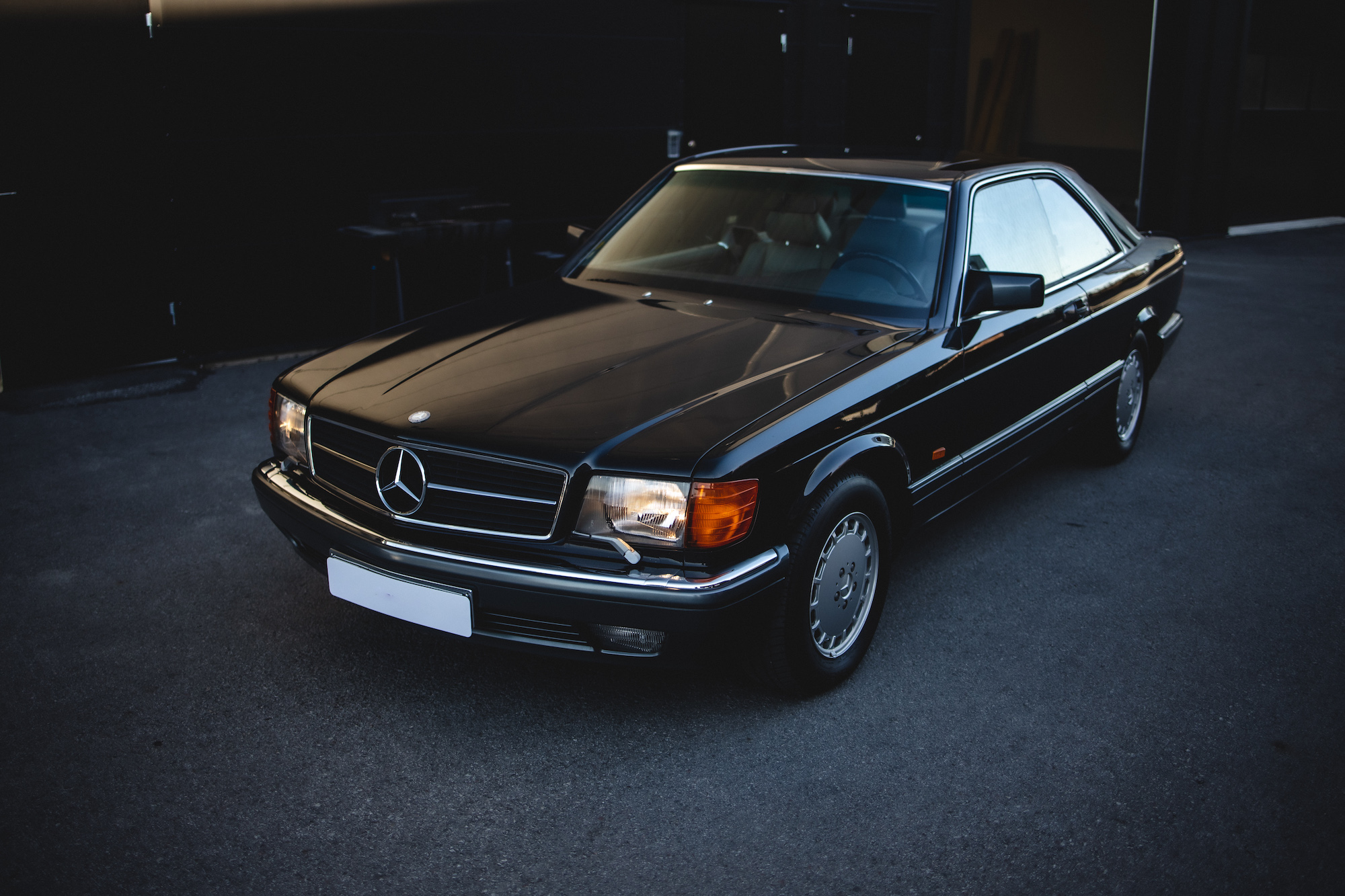1990 MERCEDES-BENZ (W126) 560 SEC