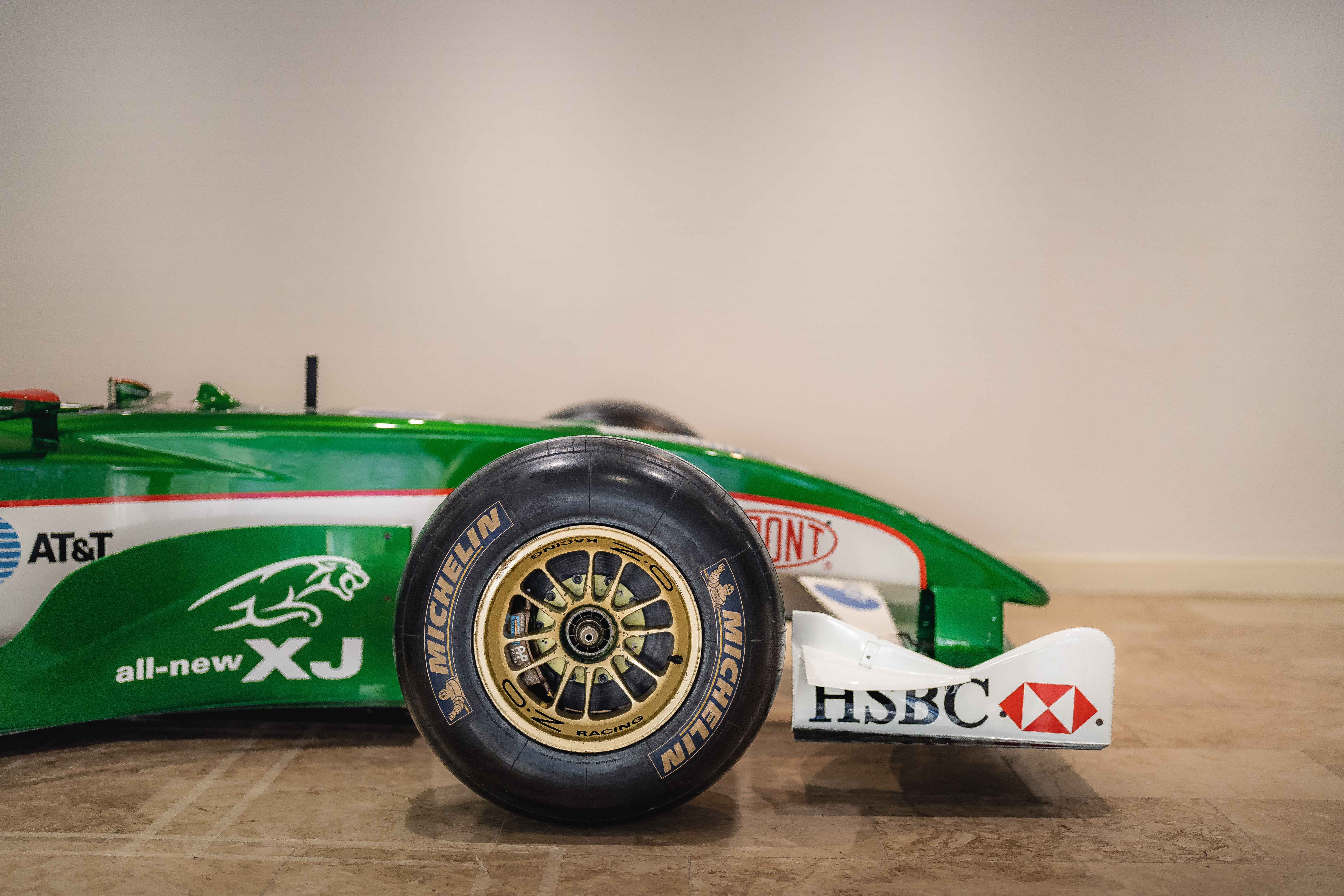 2003 JAGUAR R4 FORMULA 1 CAR - ROLLING CHASSIS