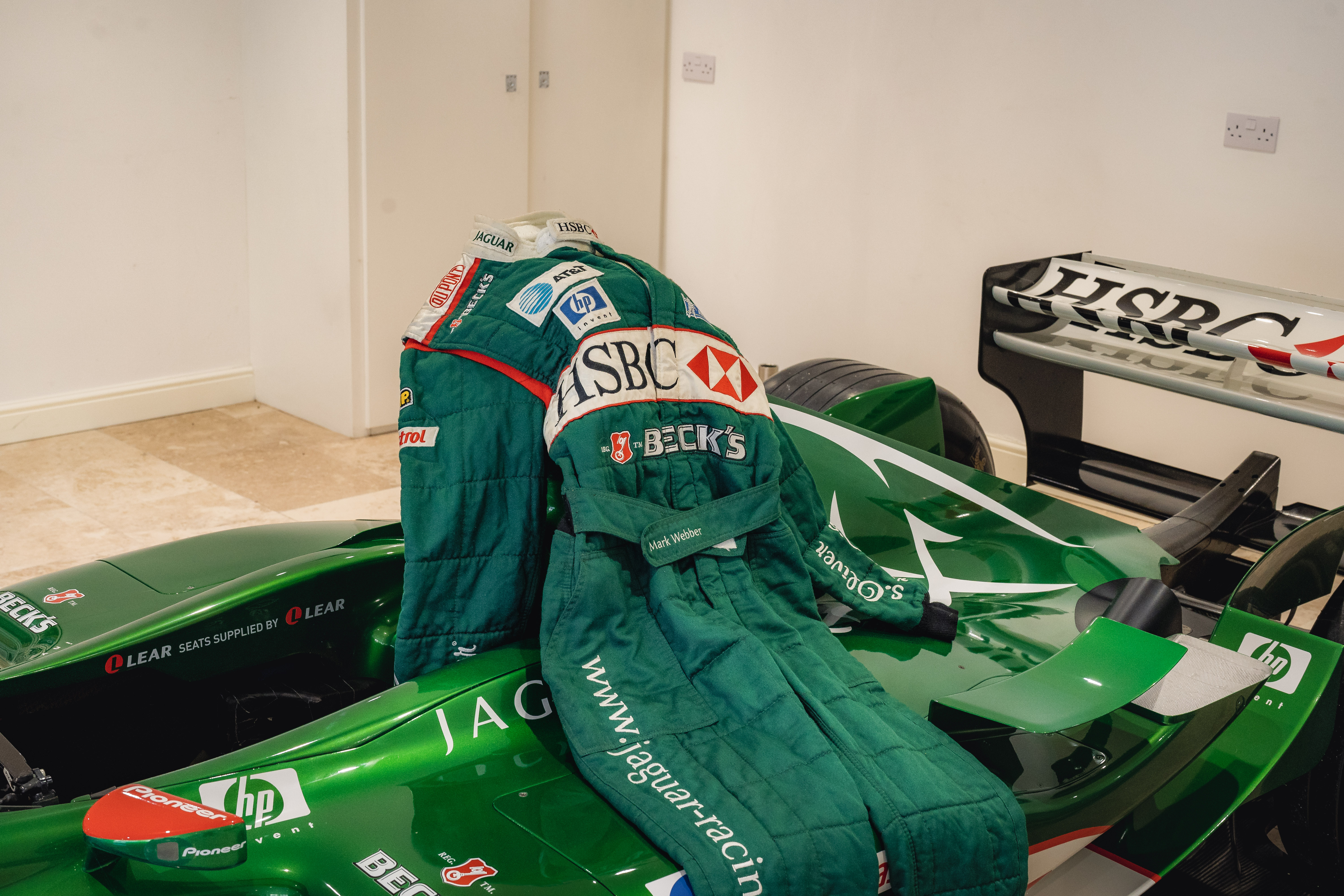 2003 JAGUAR R4 FORMULA 1 CAR - ROLLING CHASSIS