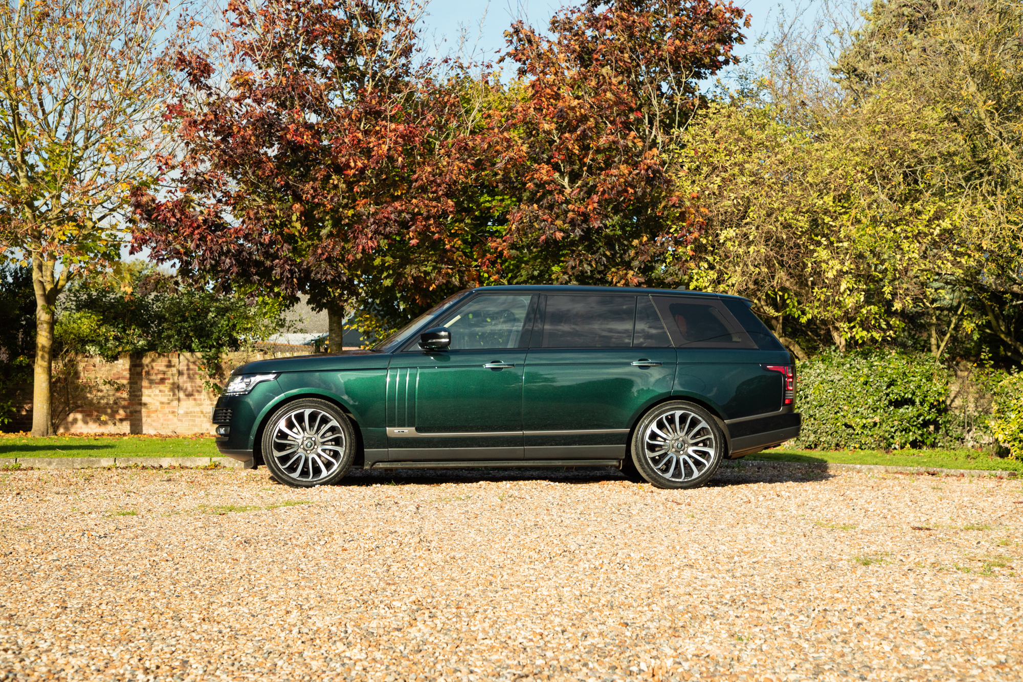 2016 RANGE ROVER AUTOBIOGRAPHY 5.0 SC V8 LWB - 19,295 MILES