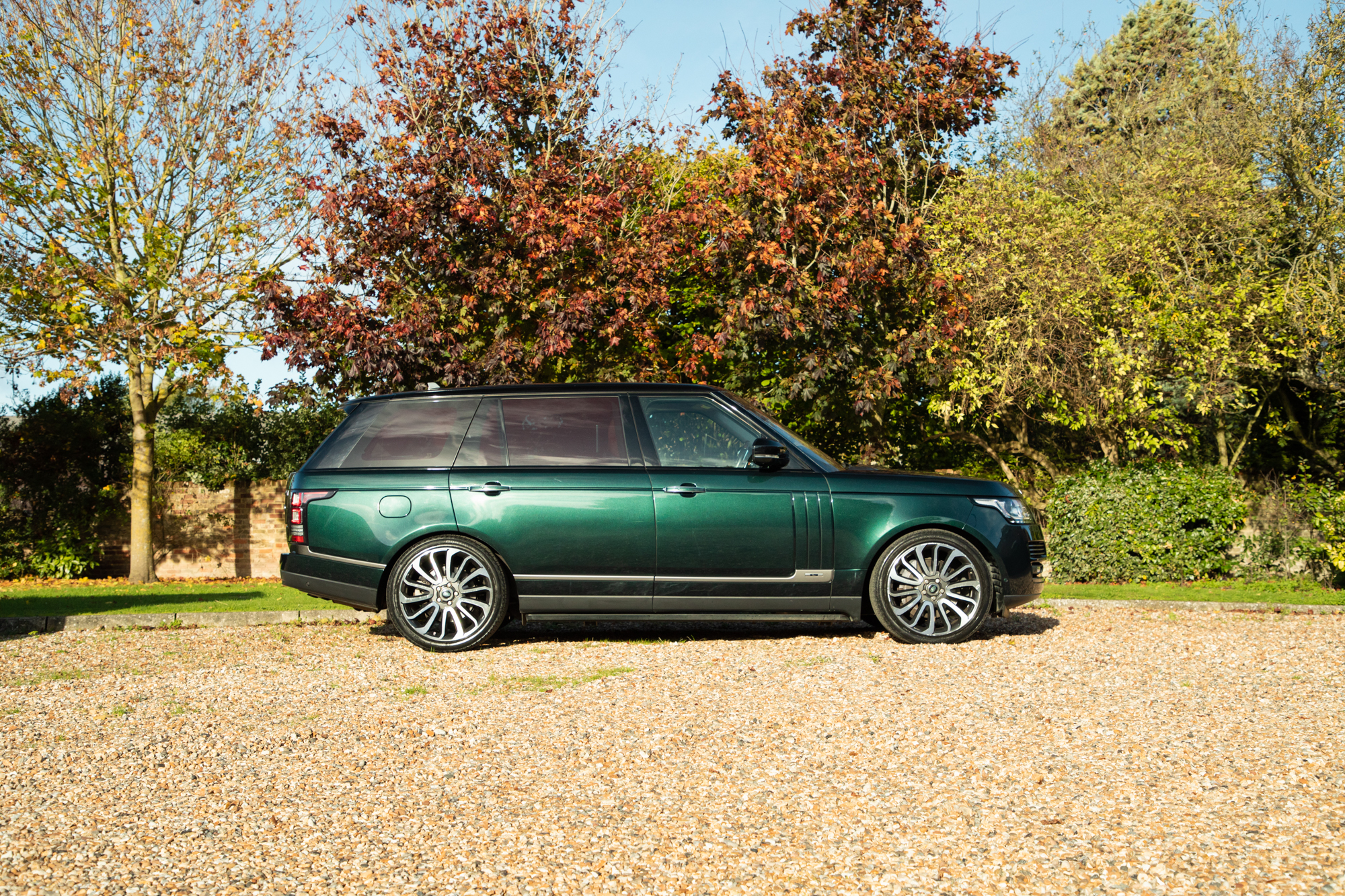 2016 RANGE ROVER AUTOBIOGRAPHY 5.0 SC V8 LWB - 19,295 MILES