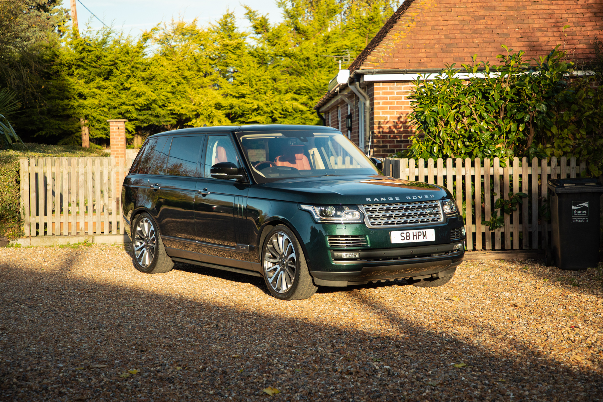 2016 RANGE ROVER AUTOBIOGRAPHY 5.0 SC V8 LWB - 19,295 MILES