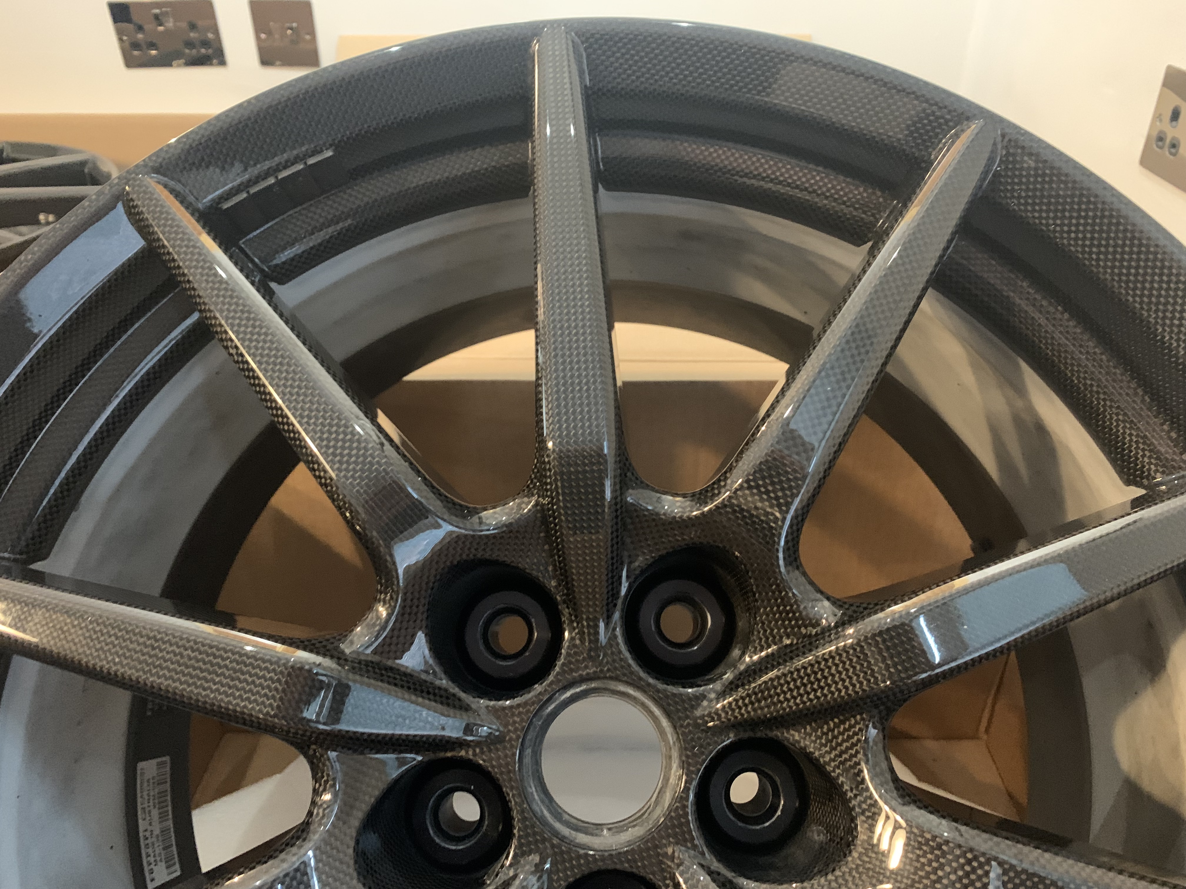 SET OF FERRARI SF90 CARBON FIBRE WHEELS for sale by auction in ...