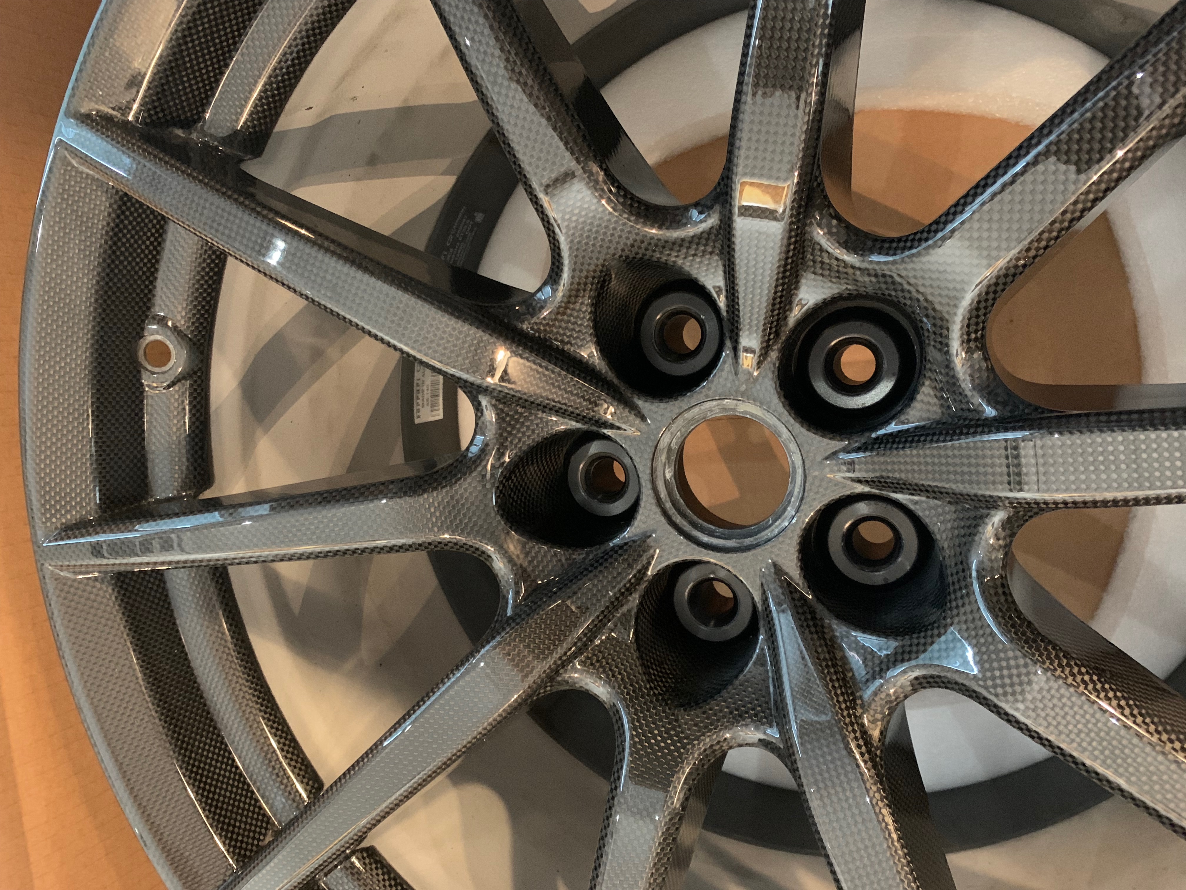 SET OF FERRARI SF90 CARBON FIBRE WHEELS for sale by auction in ...