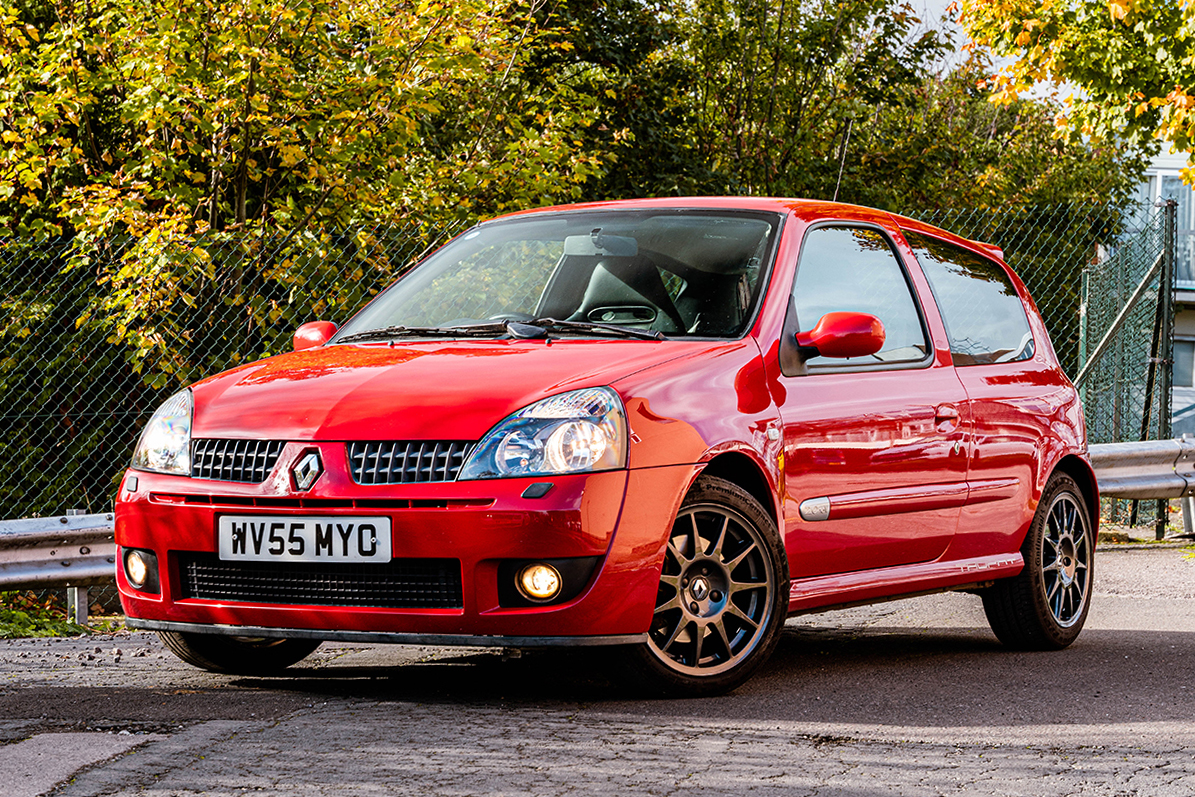 2005 RENAULTSPORT CLIO 182 TROPHY