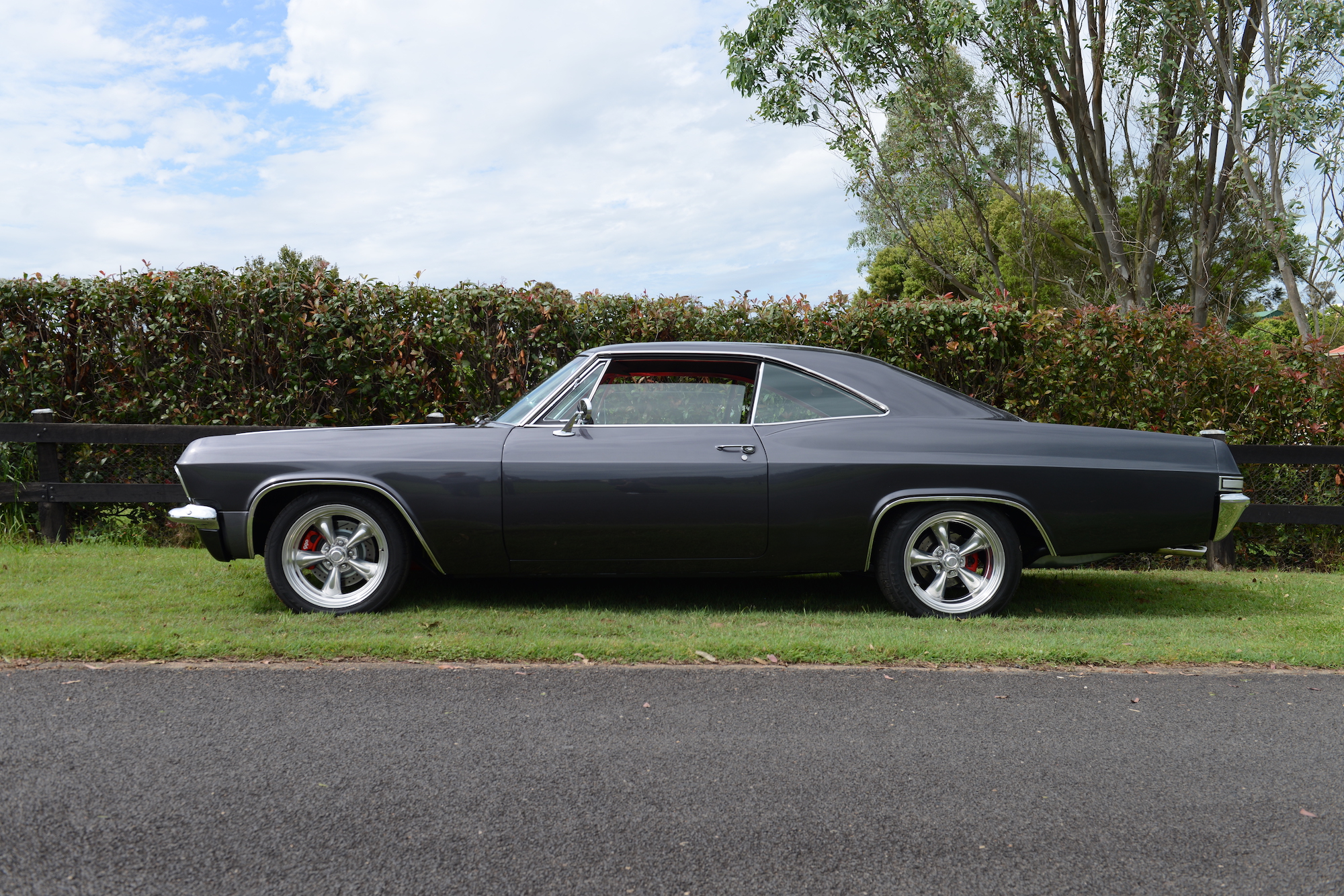 1965 CHEVROLET IMPALA - RESTOMOD