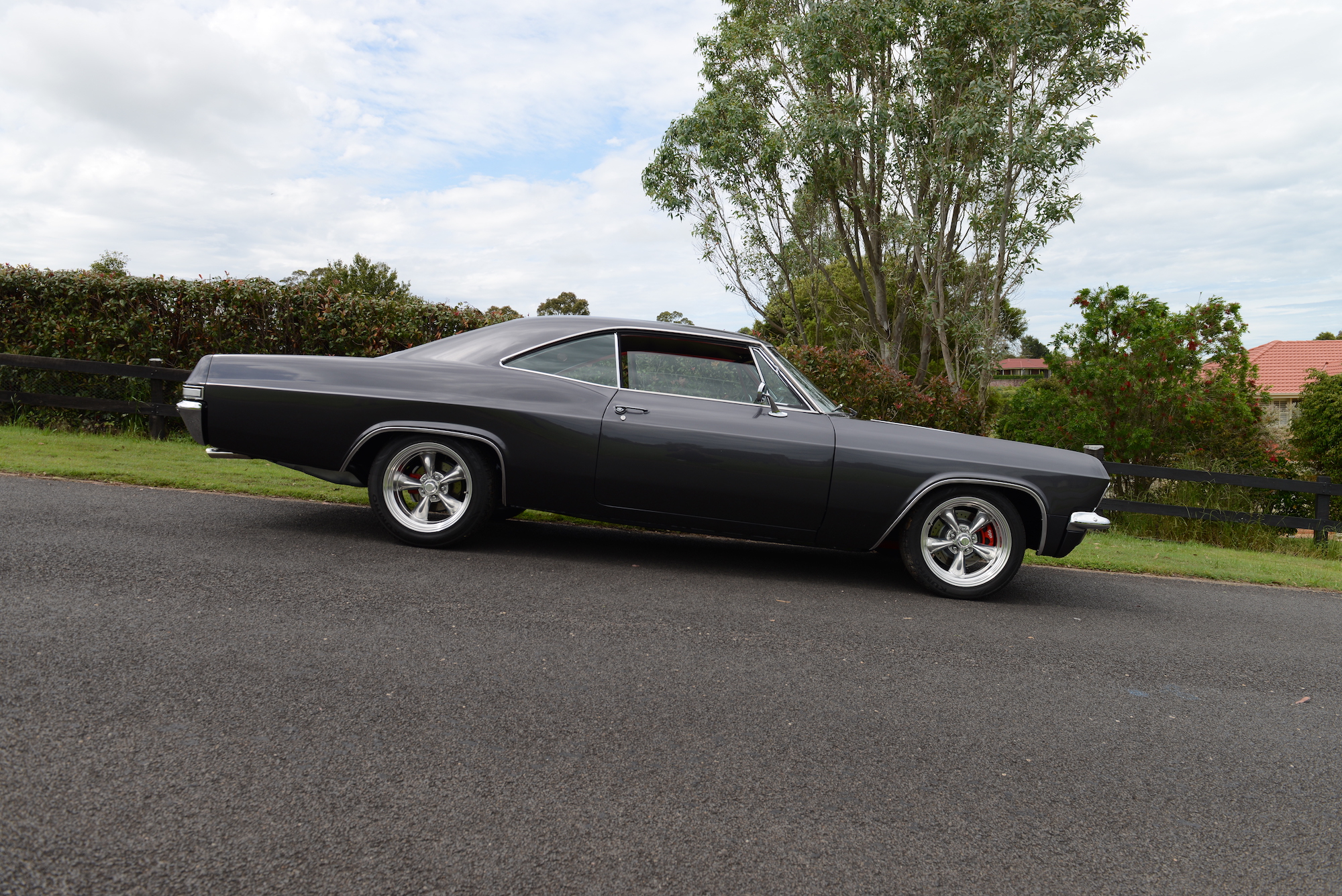 1965 CHEVROLET IMPALA - RESTOMOD