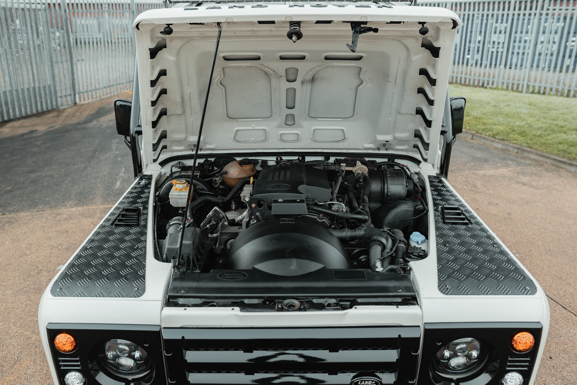 2012 LAND ROVER DEFENDER 110 STATION WAGON - 27,987 MILES