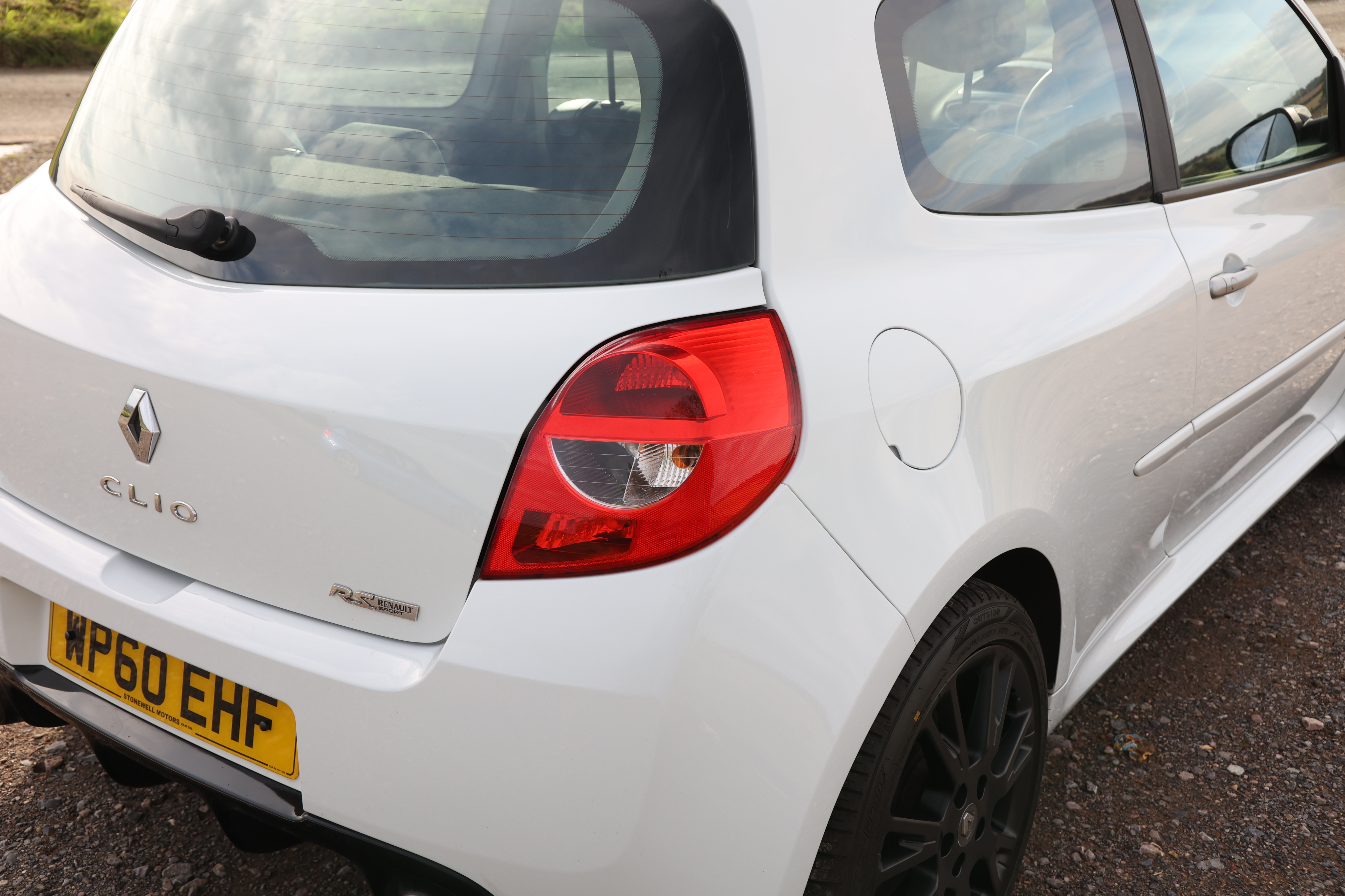 2010 RENAULTSPORT CLIO 200