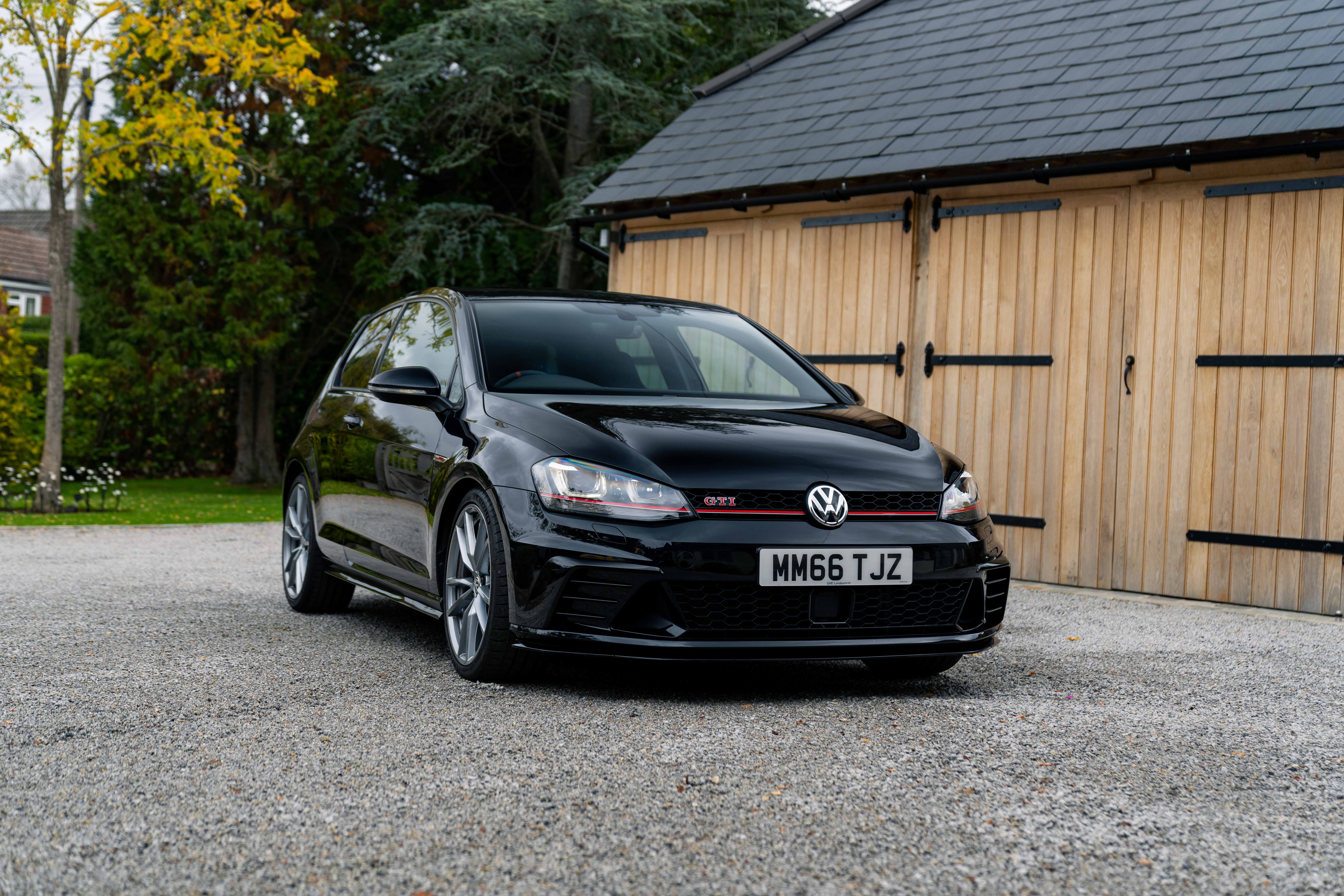 2016 VOLKSWAGEN GOLF (MK7) GTI CLUBSPORT S - 13,285 MILES for sale by ...