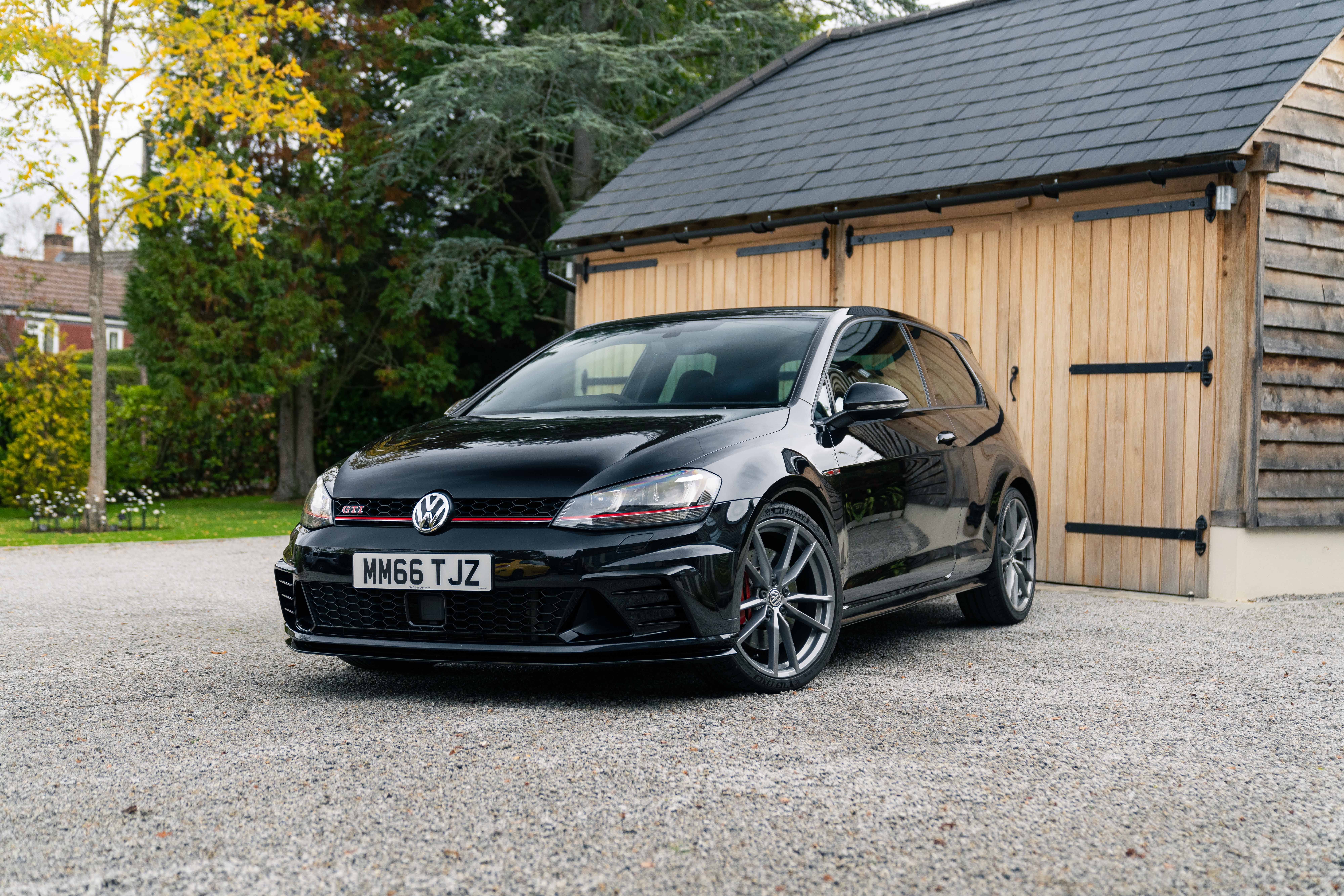 2016 VOLKSWAGEN GOLF (MK7) GTI CLUBSPORT S - 13,285 MILES for sale by ...
