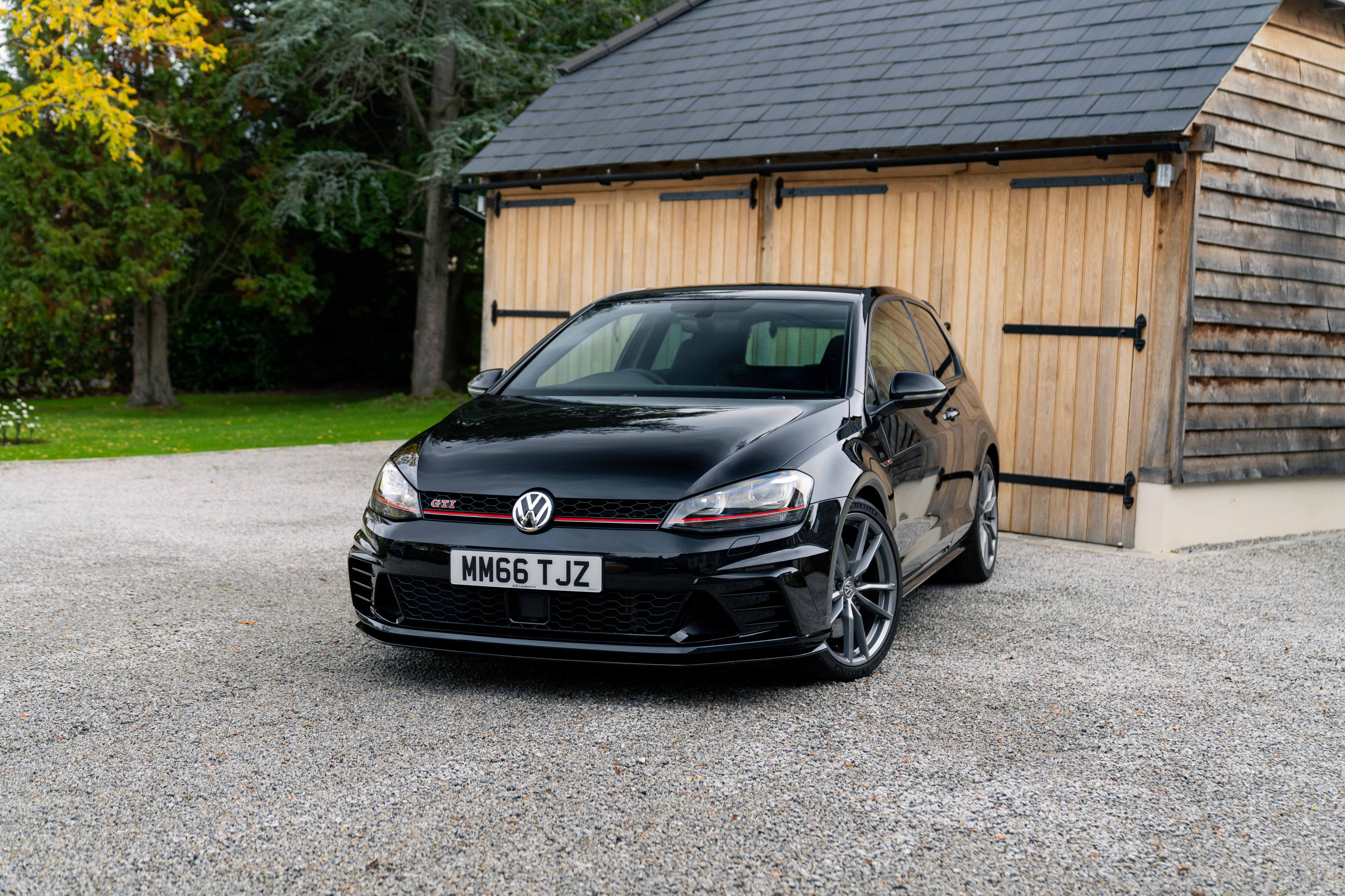 2016 VOLKSWAGEN GOLF (MK7) GTI CLUBSPORT S - 13,285 MILES for sale by ...