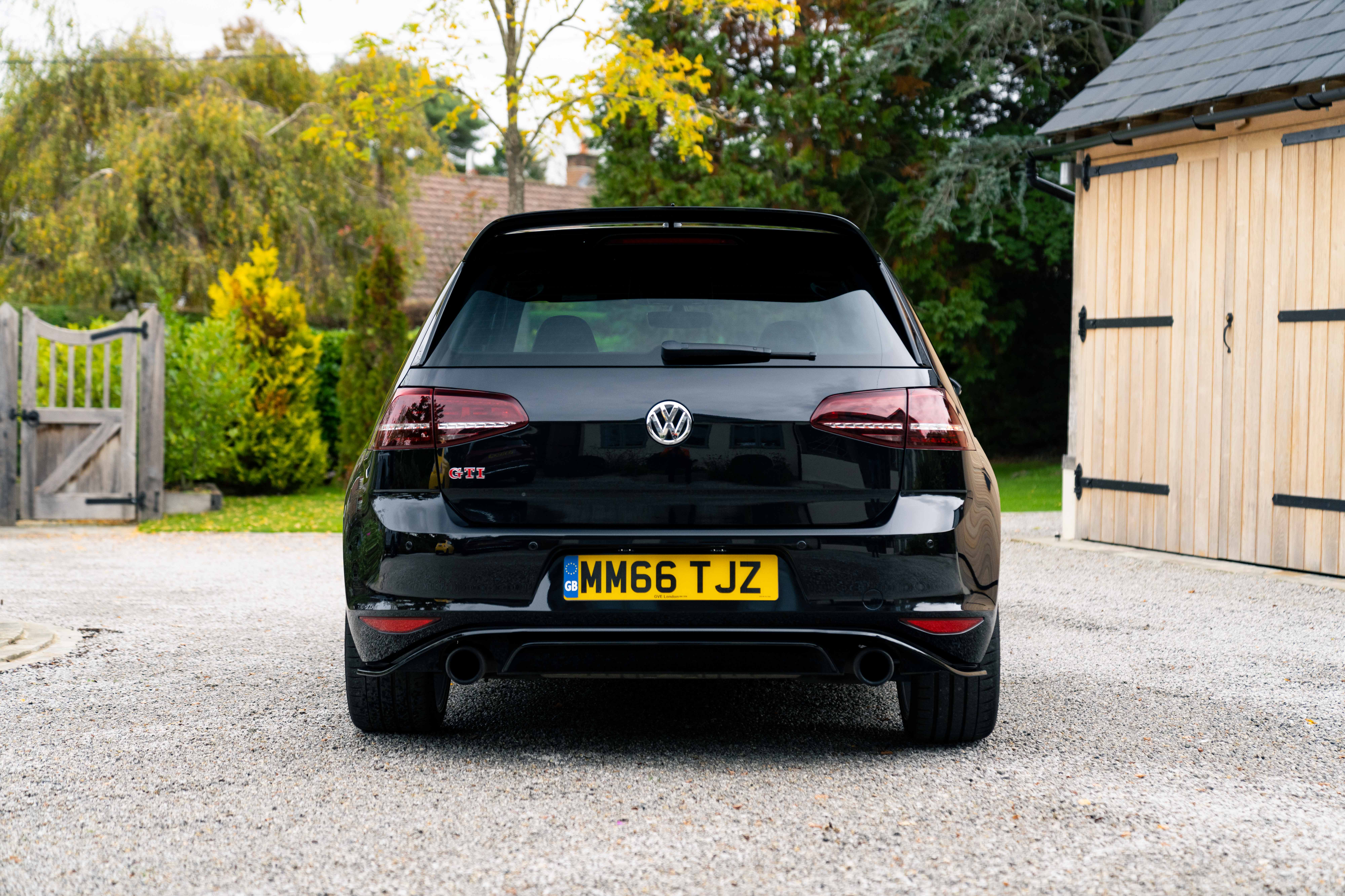 2016 VOLKSWAGEN GOLF (MK7) GTI CLUBSPORT S - 13,285 MILES for sale by ...