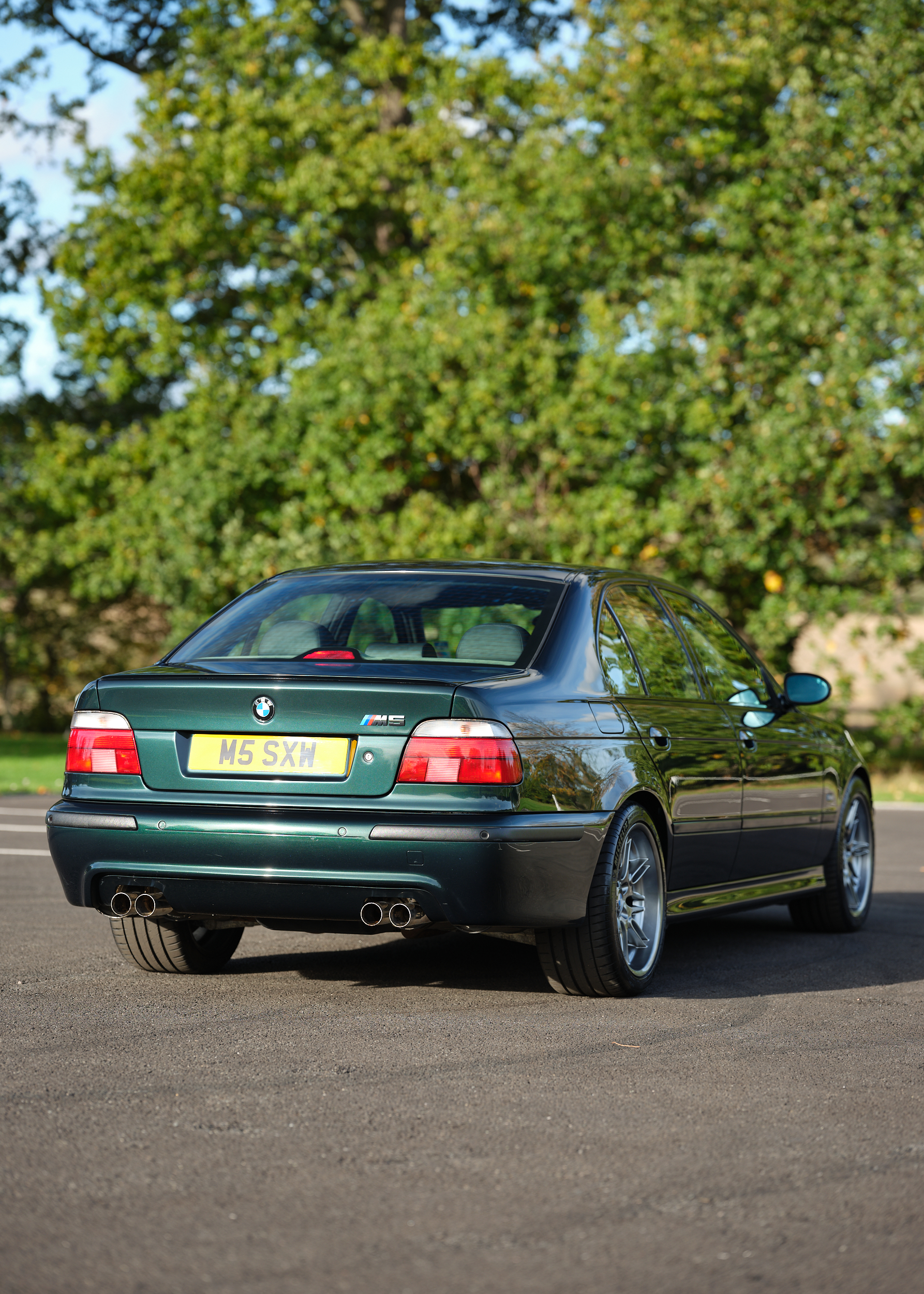 2000 BMW (E39) M5