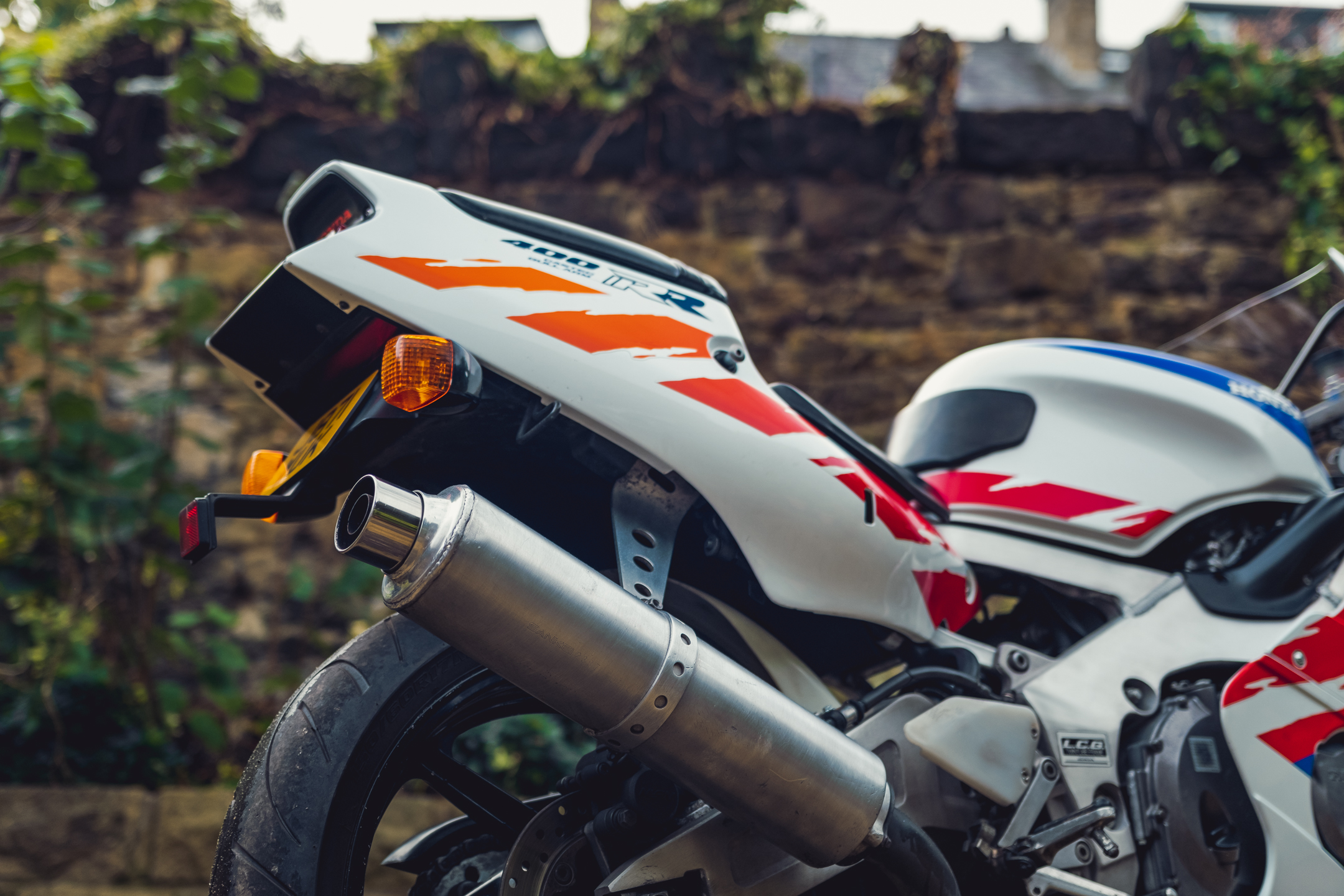 1992 HONDA CBR400RR (NC29)