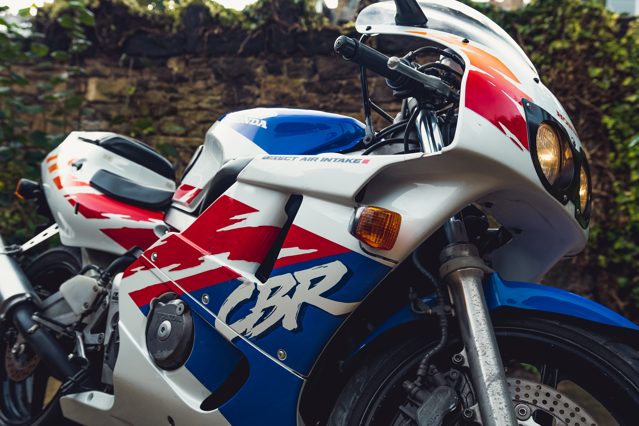 1992 HONDA CBR400RR (NC29)