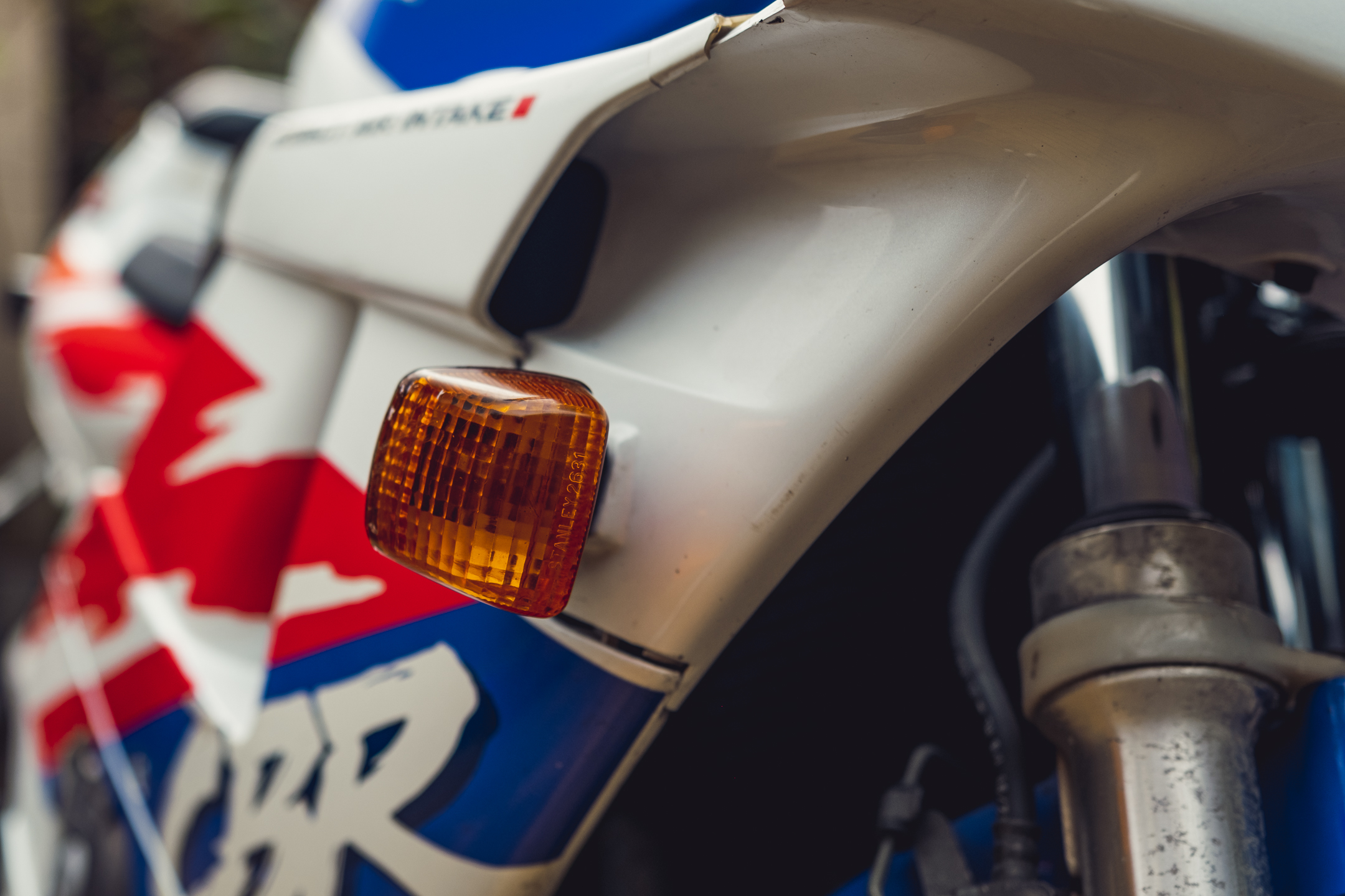 1992 HONDA CBR400RR (NC29)