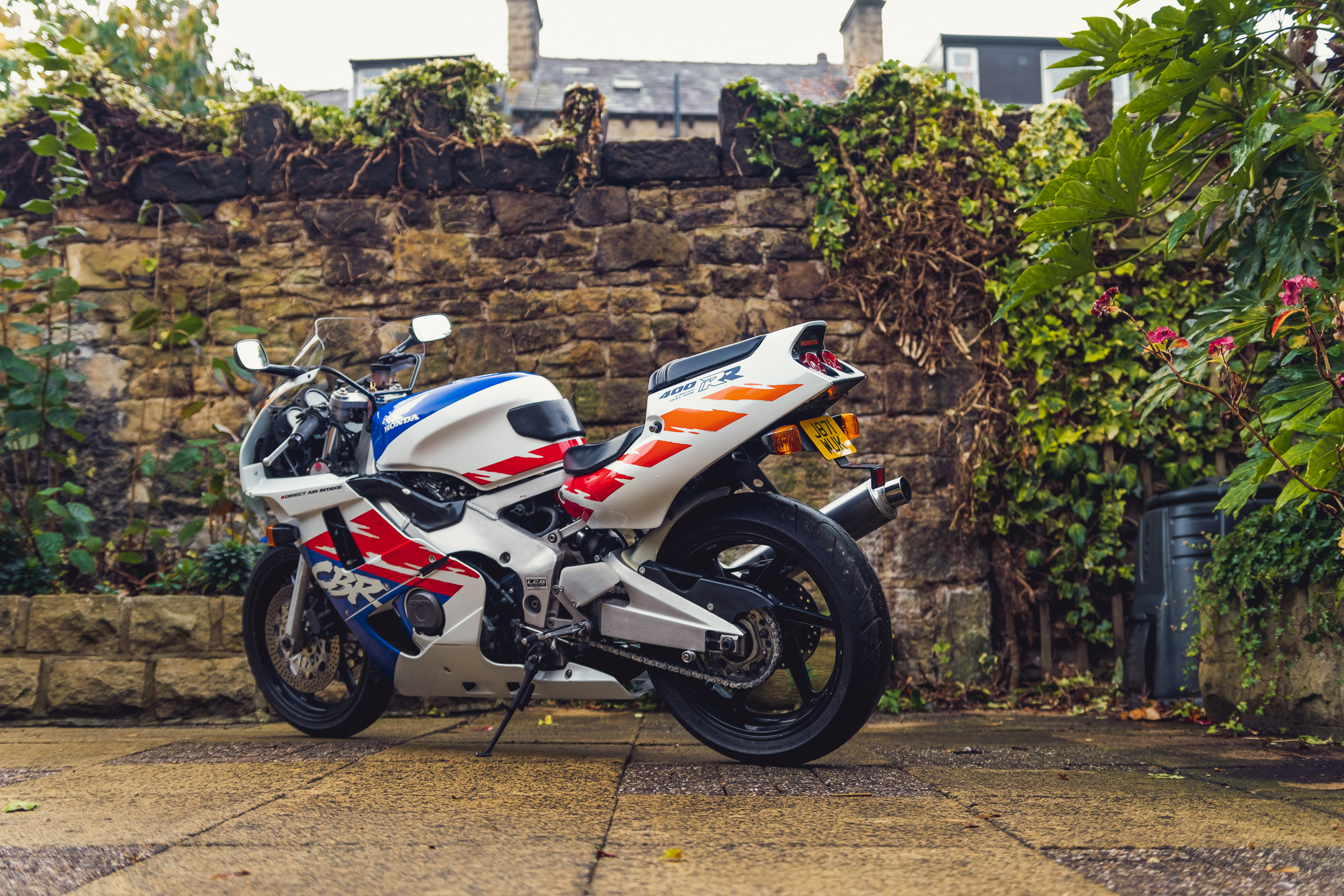 1992 HONDA CBR400RR (NC29)