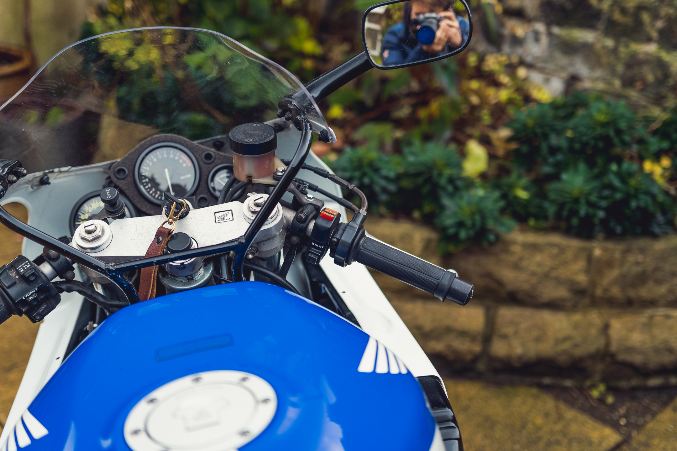 1992 HONDA CBR400RR (NC29)