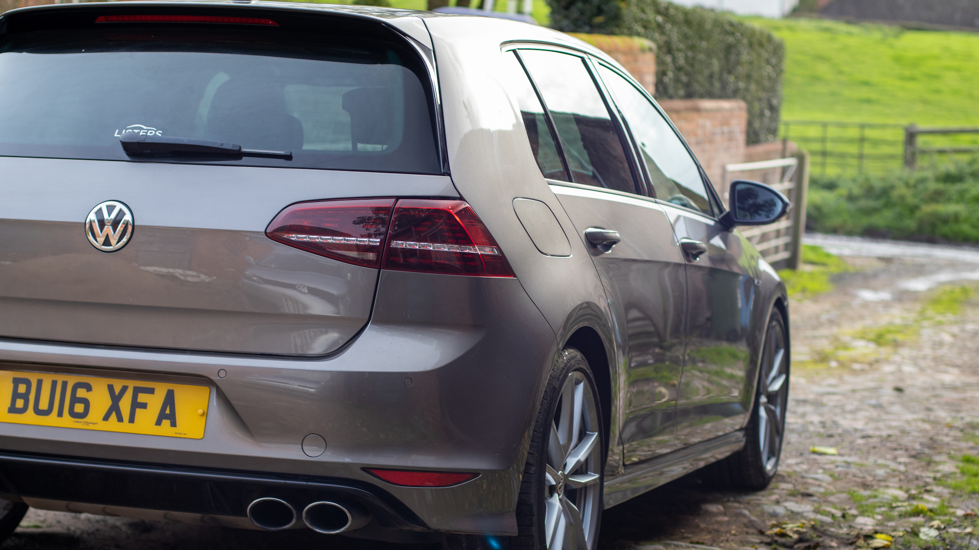 2016 VOLKSWAGEN GOLF (MK7) R