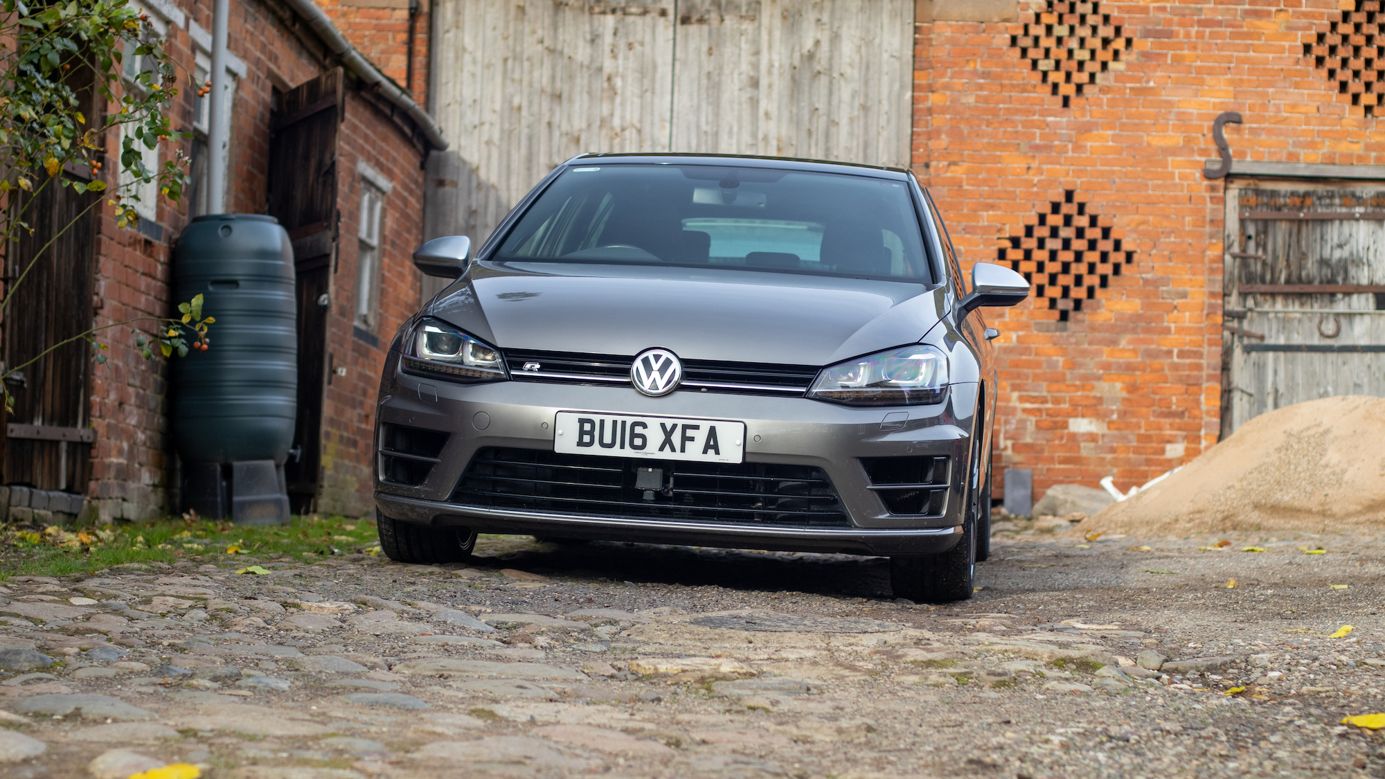 2016 VOLKSWAGEN GOLF (MK7) R
