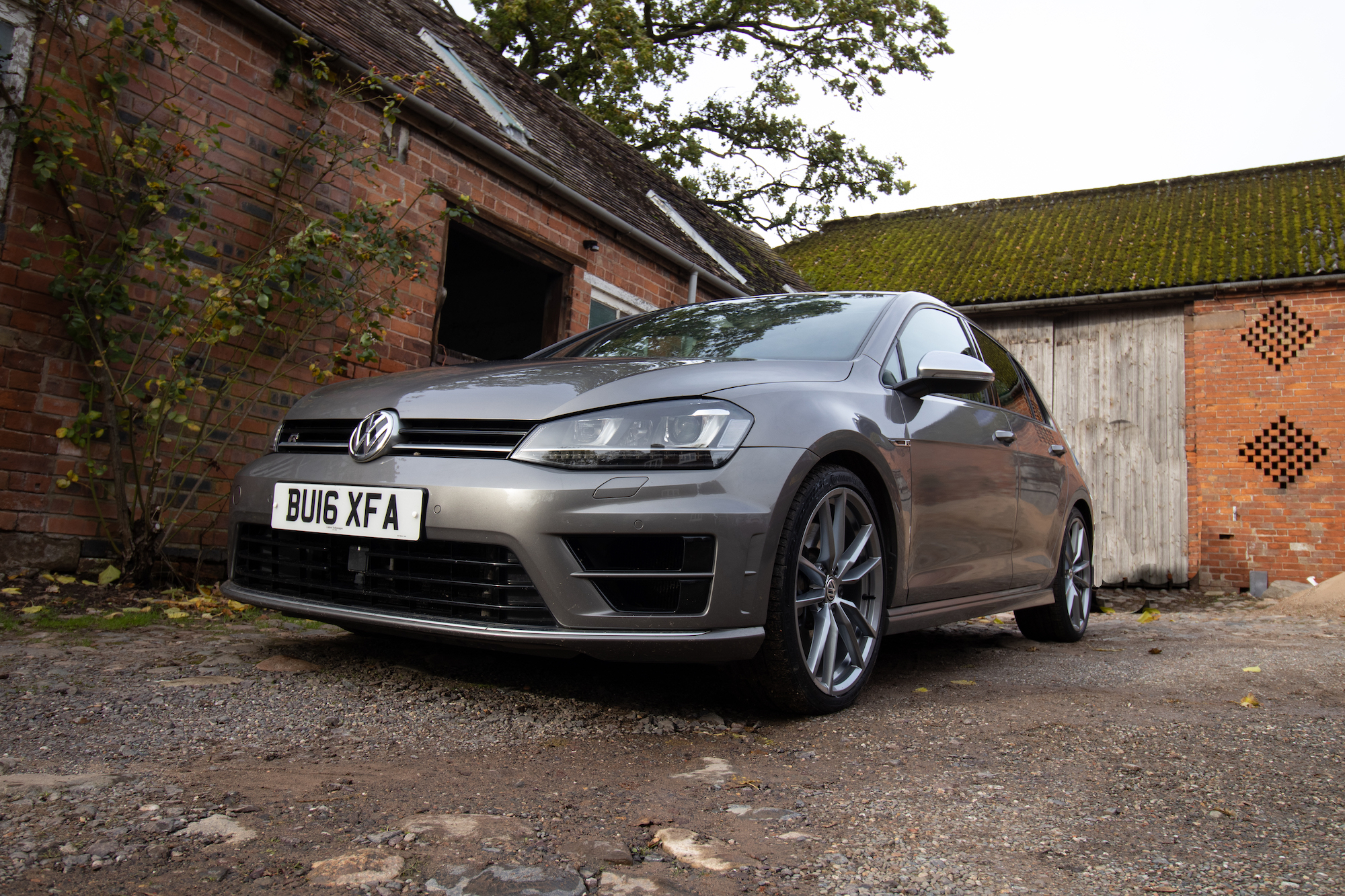 2016 VOLKSWAGEN GOLF (MK7) R