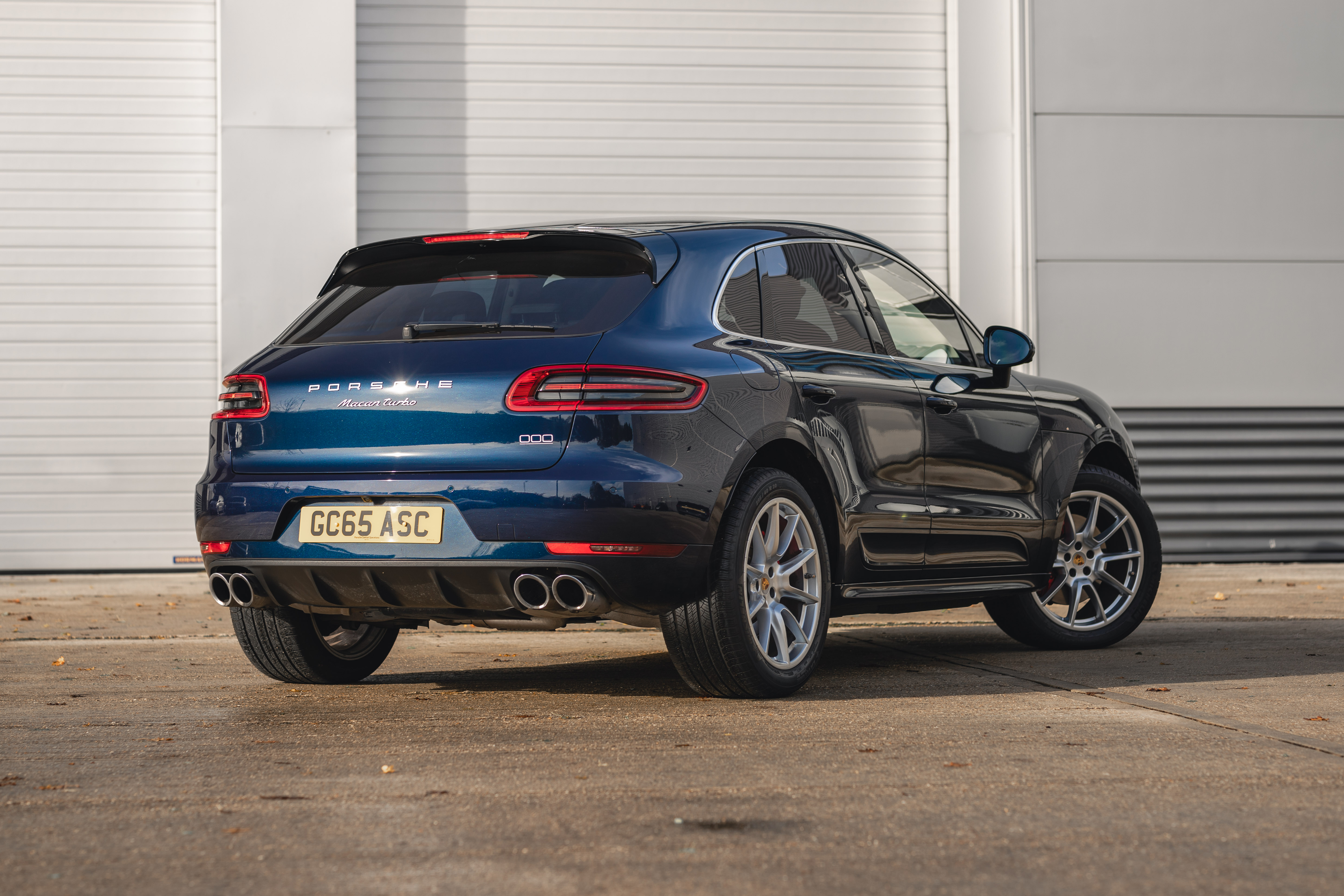 2016 PORSCHE MACAN TURBO - 14,084 MILES for sale by auction in Newbury ...